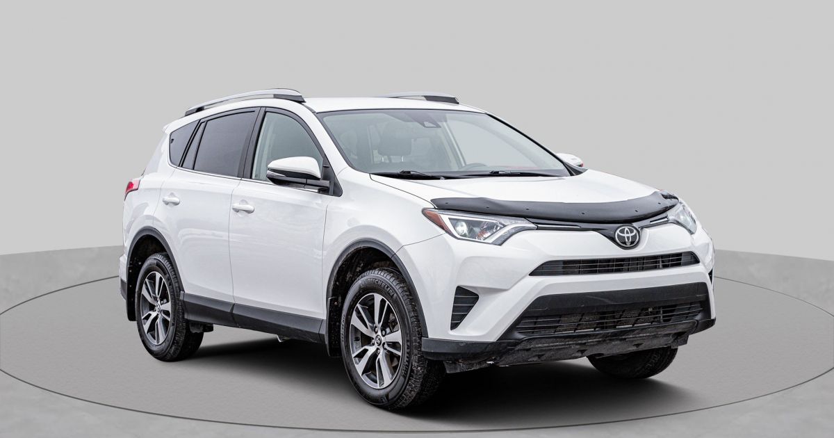 Used 2018 Toyota Rav 4 AWD LE for sale at HGregoire