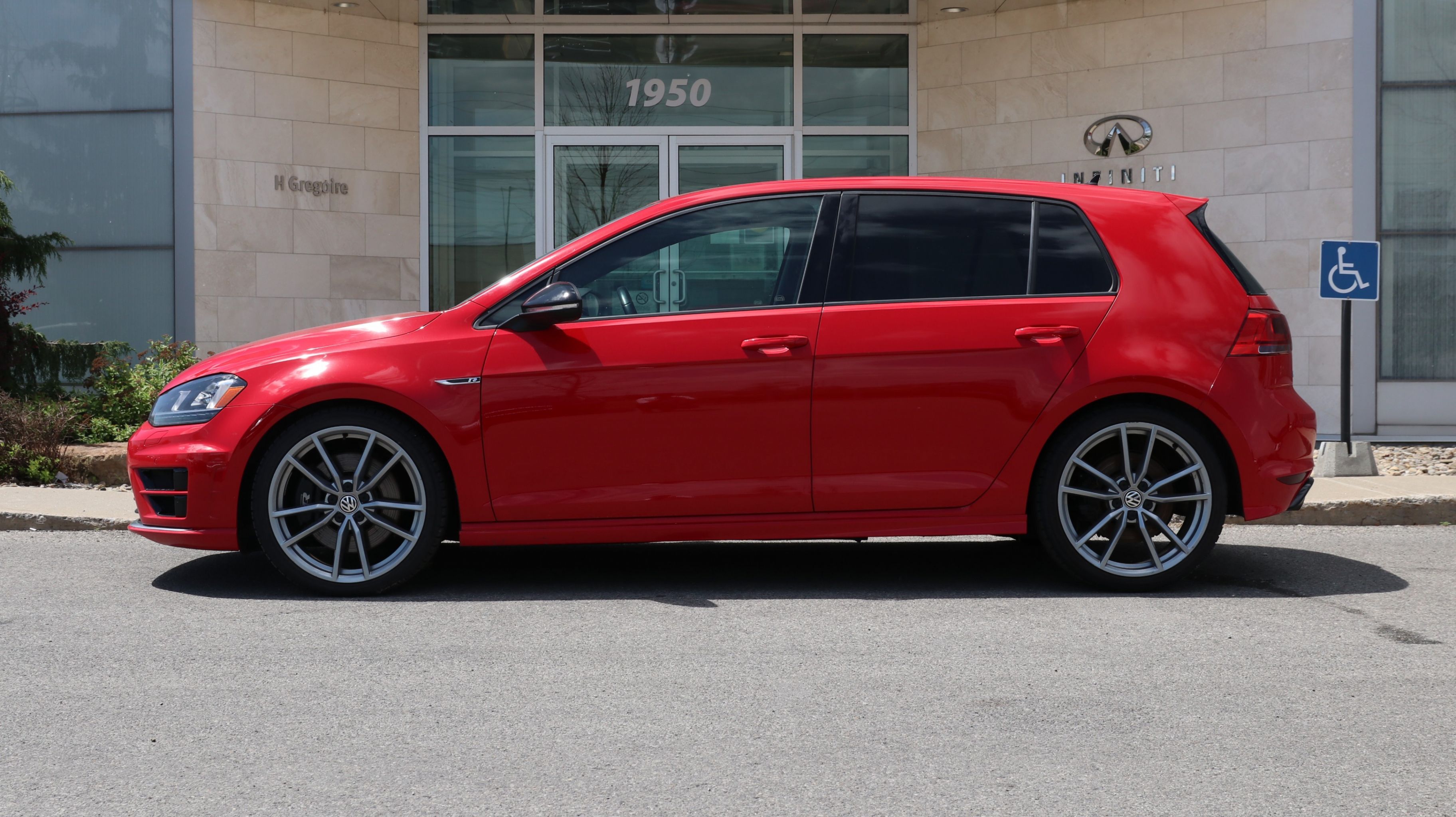 Volkswagen Golf R 2017 5dr HB DSG usagée et d’occasion à vendre chez ...