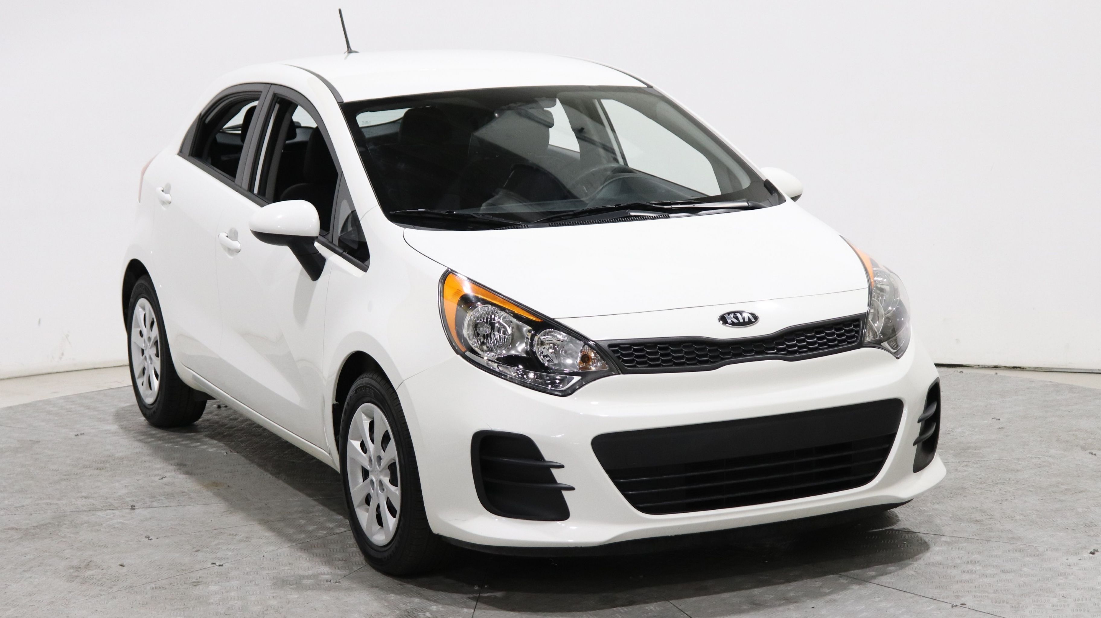 Kia Rio 2016 LX MANUELLE GR ELECT usagée et d’occasion à vendre chez ...