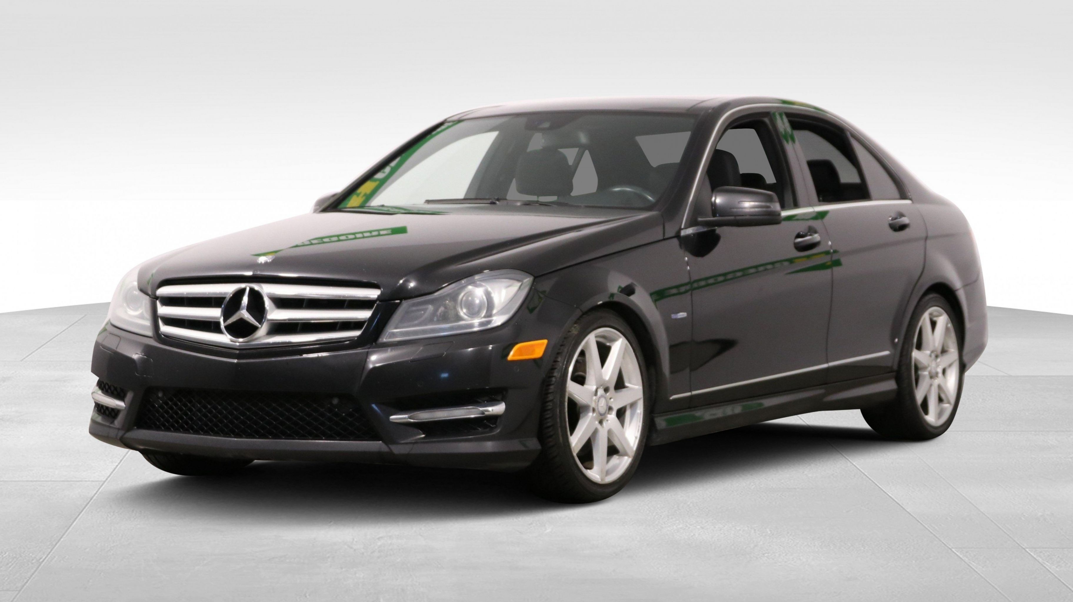 Mercedes Benz C350 2012 C350 4MATIC TOIT CUIR BLUETOOTH MAGS usagée et ...