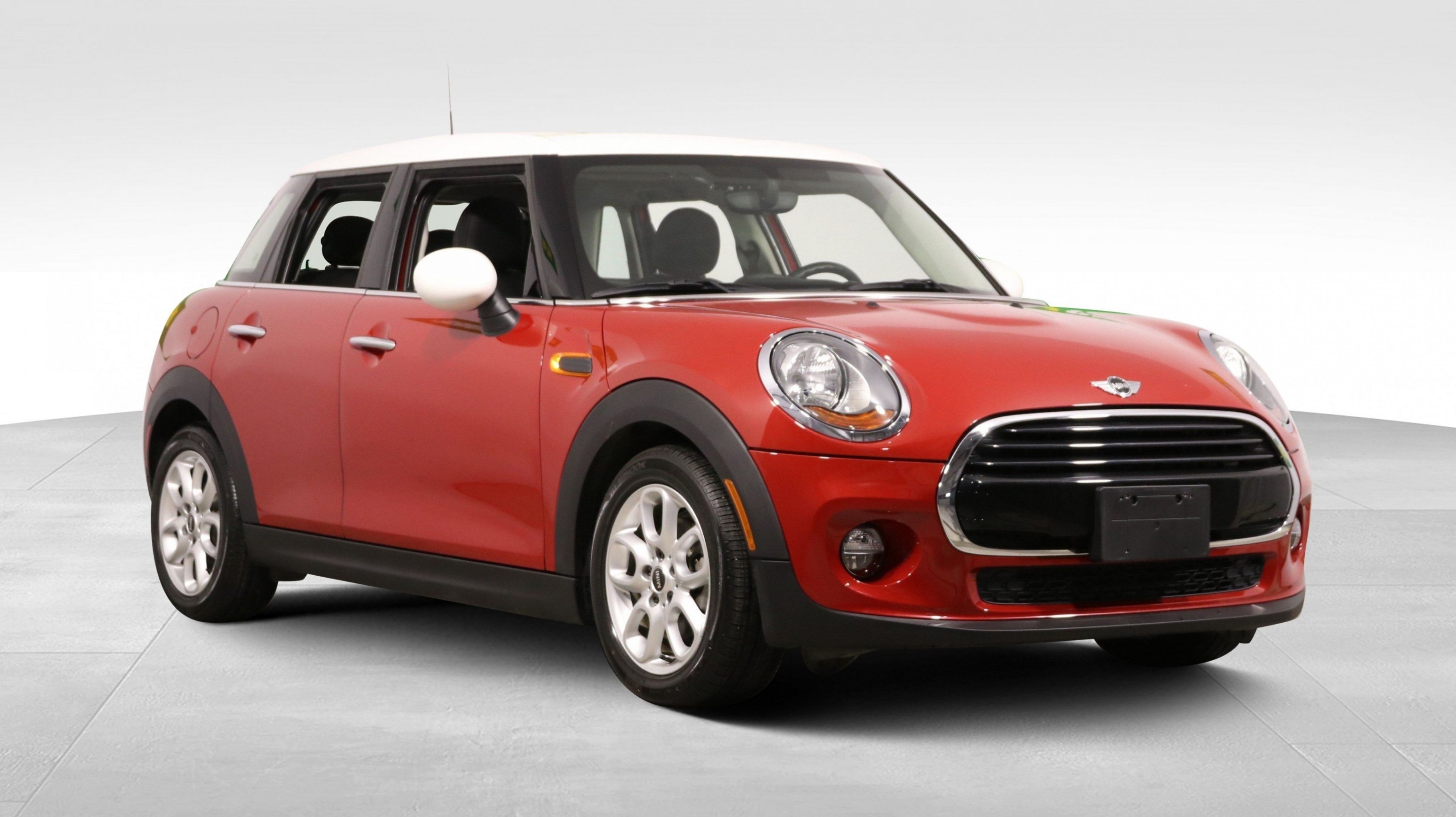 Mini Cooper 2017 5dr HB AUTO A/C CUIR TOIT MAGS BLUETOOTH usagée et d ...