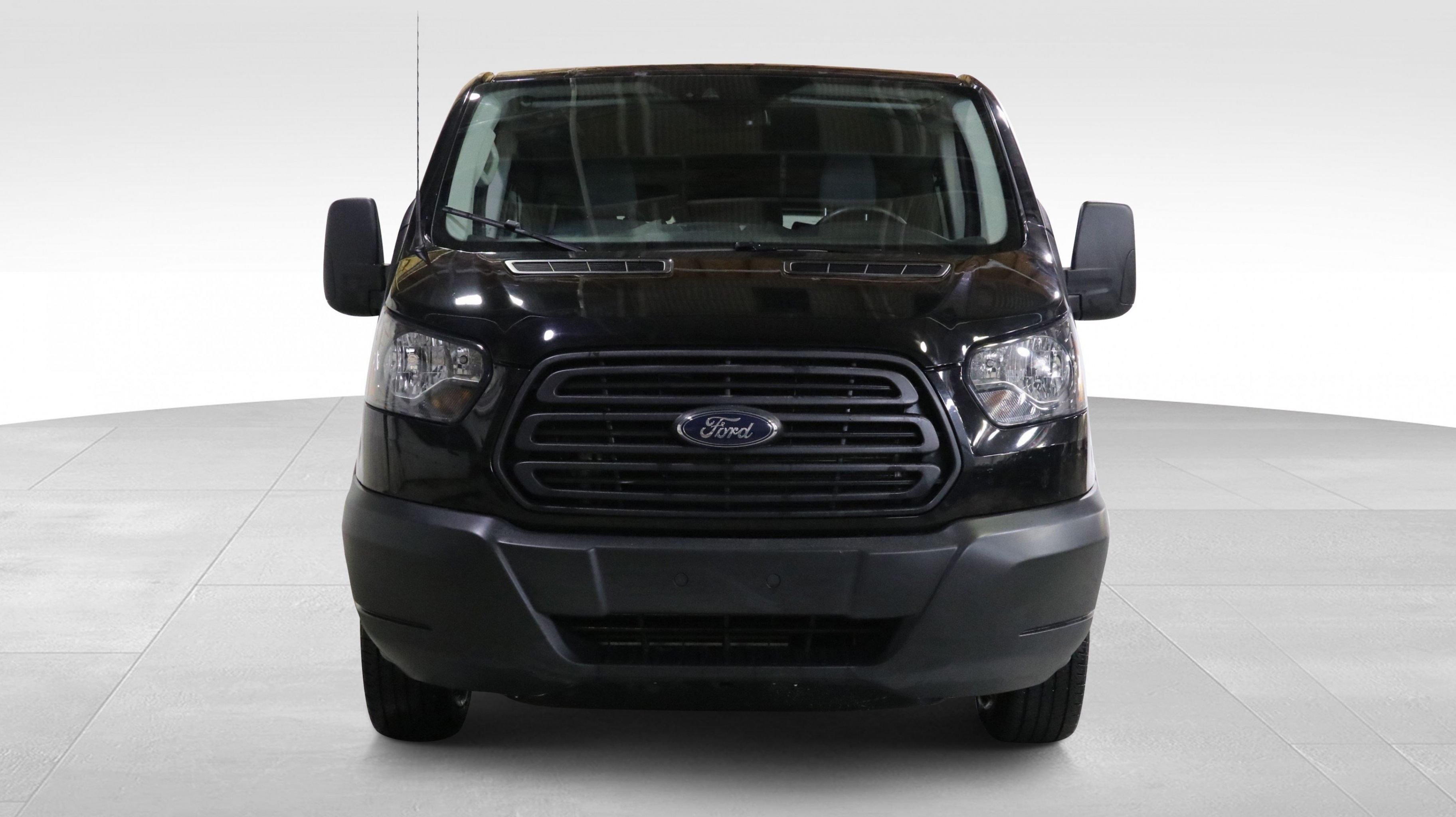 Ford TRANSIT 2017 XLT 15 PASSAGERS MOTEUR 3.5 ECOBOOST usagée et d ...