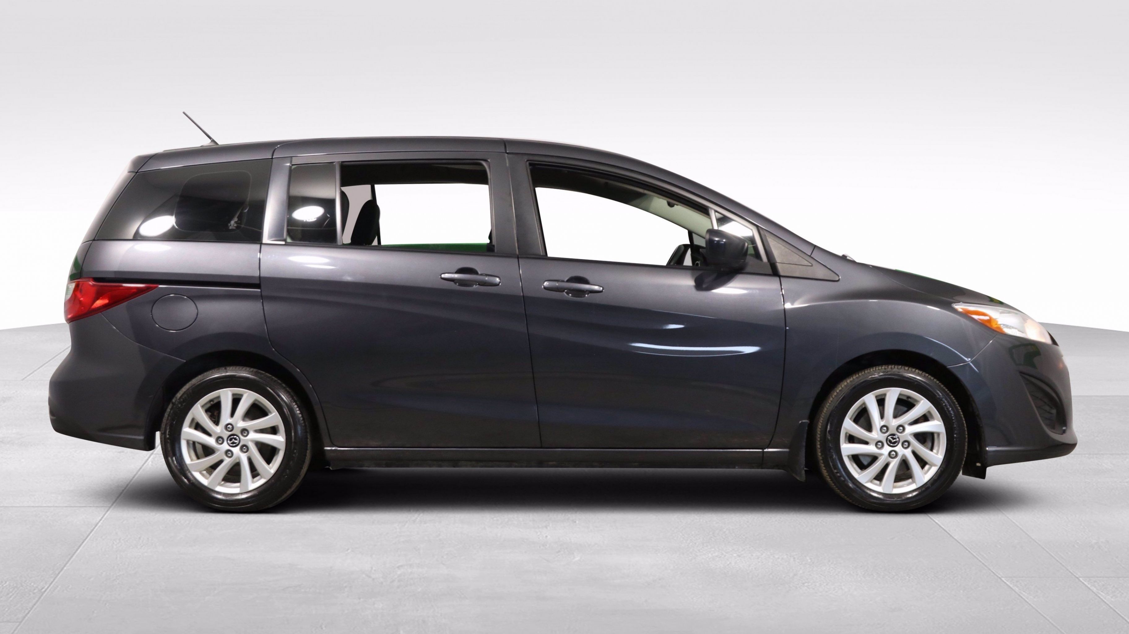 Mazda 5 2015 GS AUTO A/C MAGS usagée et d’occasion à vendre chez HGregoire