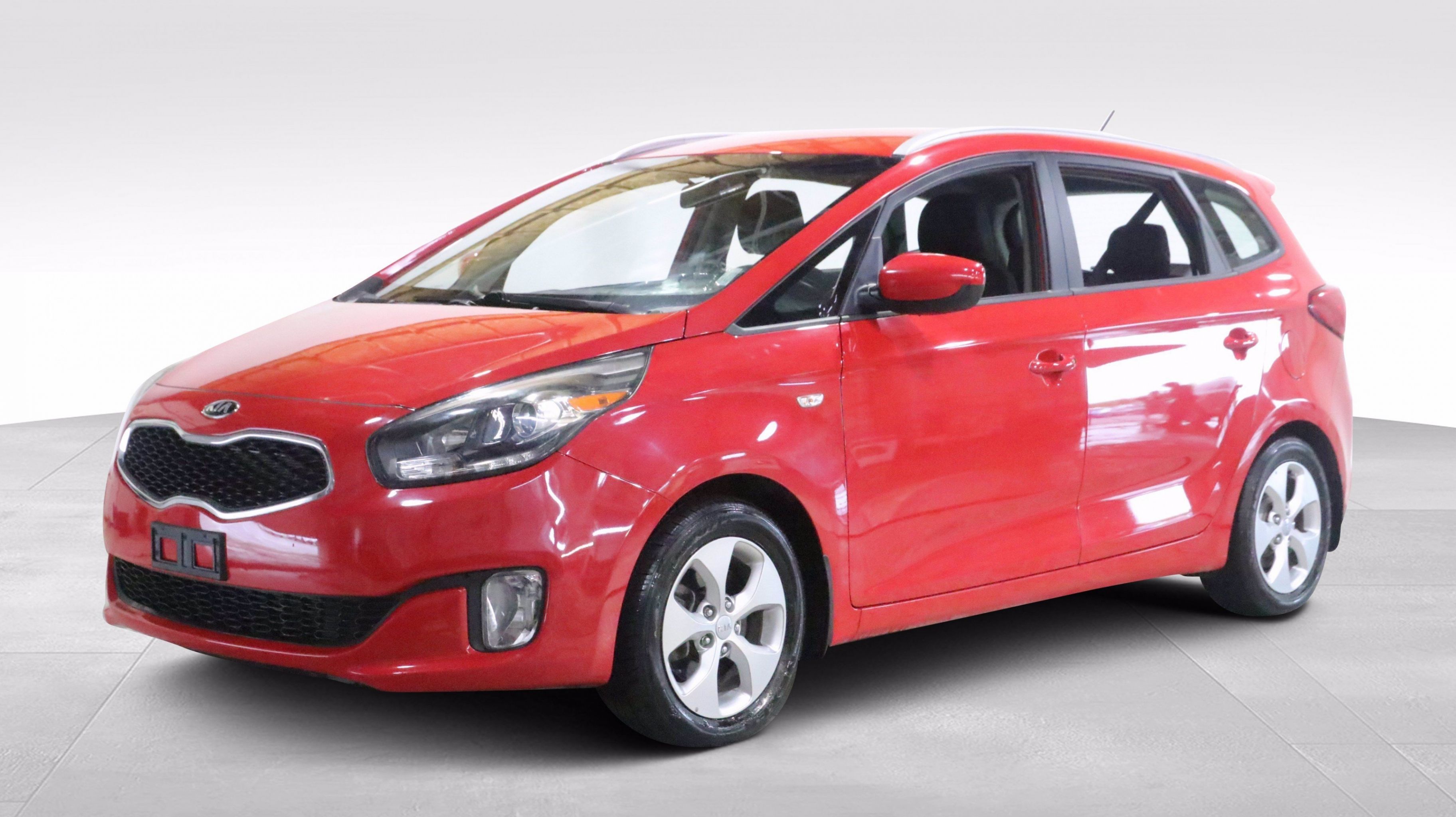 Kia Rondo 2015 LX AUTO A/C BLUETOOTH MAGS usagée et d’occasion à vendre ...