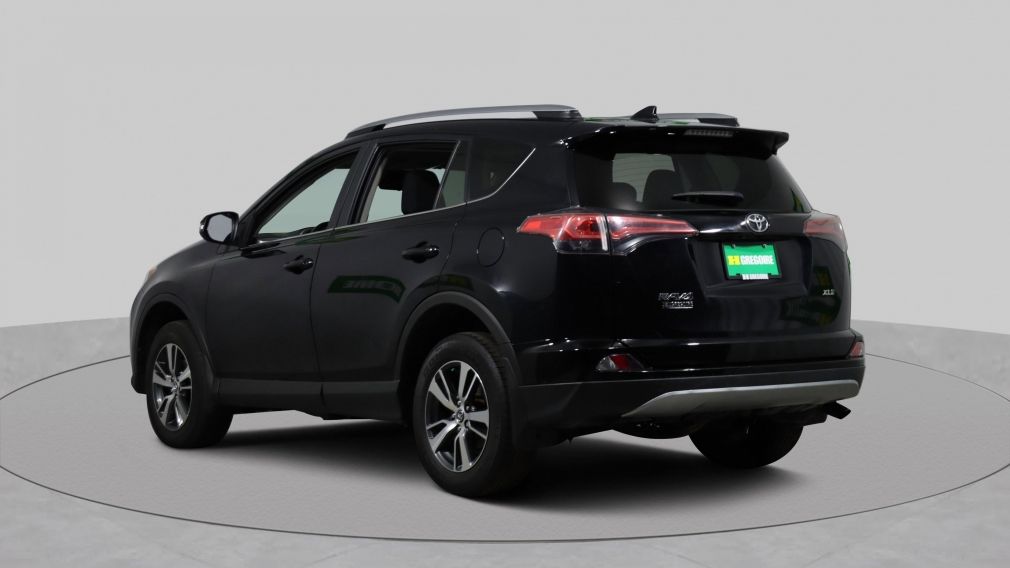 Toyota Rav 4 2017 XLE AUTO A/C TOIT MAGS CAM RECUL BLUETOOTH usagée et ...