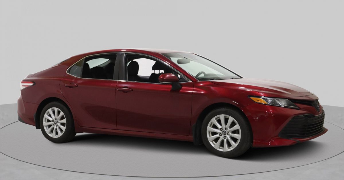 Toyota Camry 2018 LE AUTO A/C GR ELECT MAGS CAMERA BLUETOOTH usagée et ...