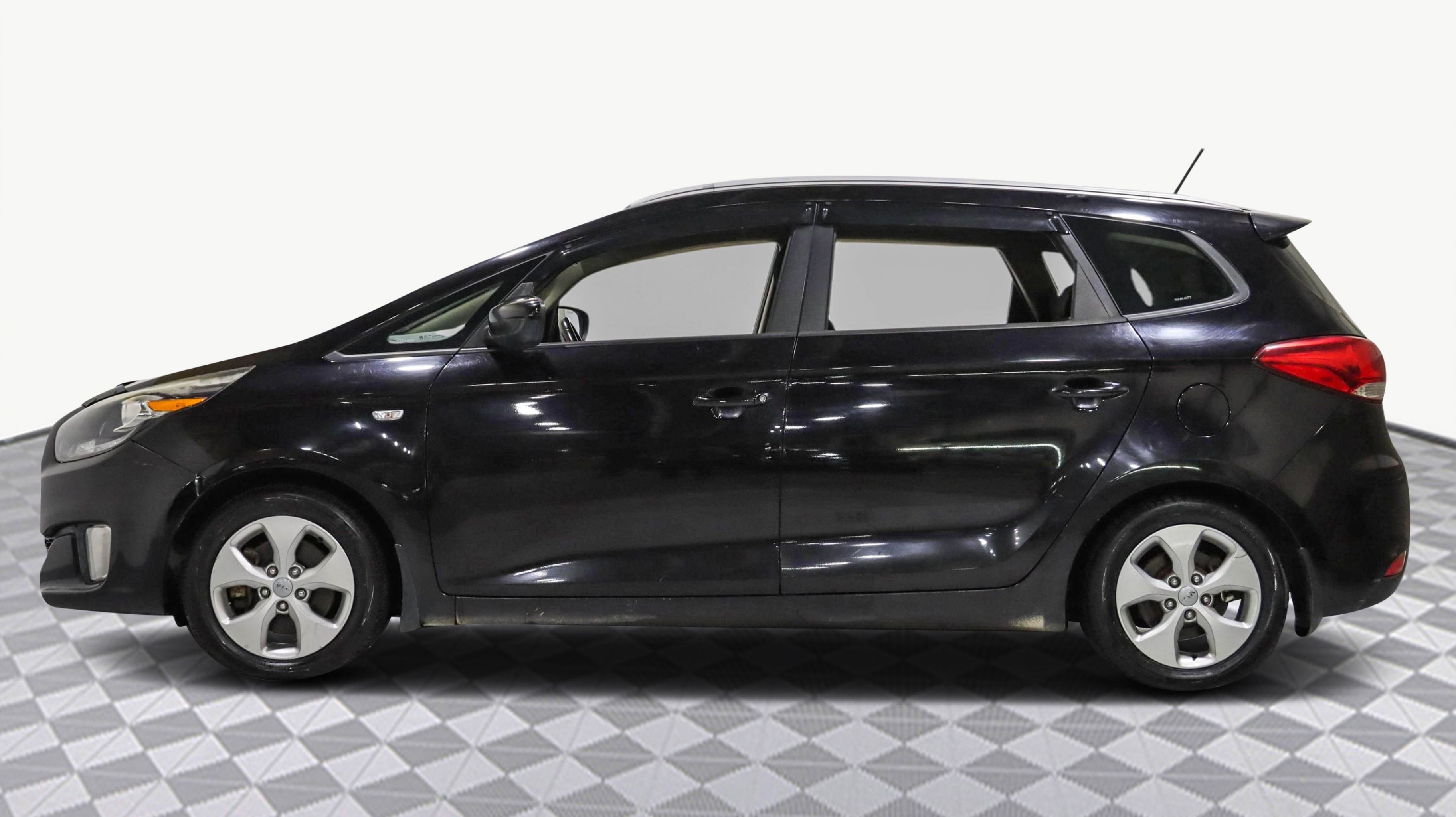 Kia Rondo 2014 LX AUTO A/C GR ÉLECT usagée et d’occasion à vendre chez ...