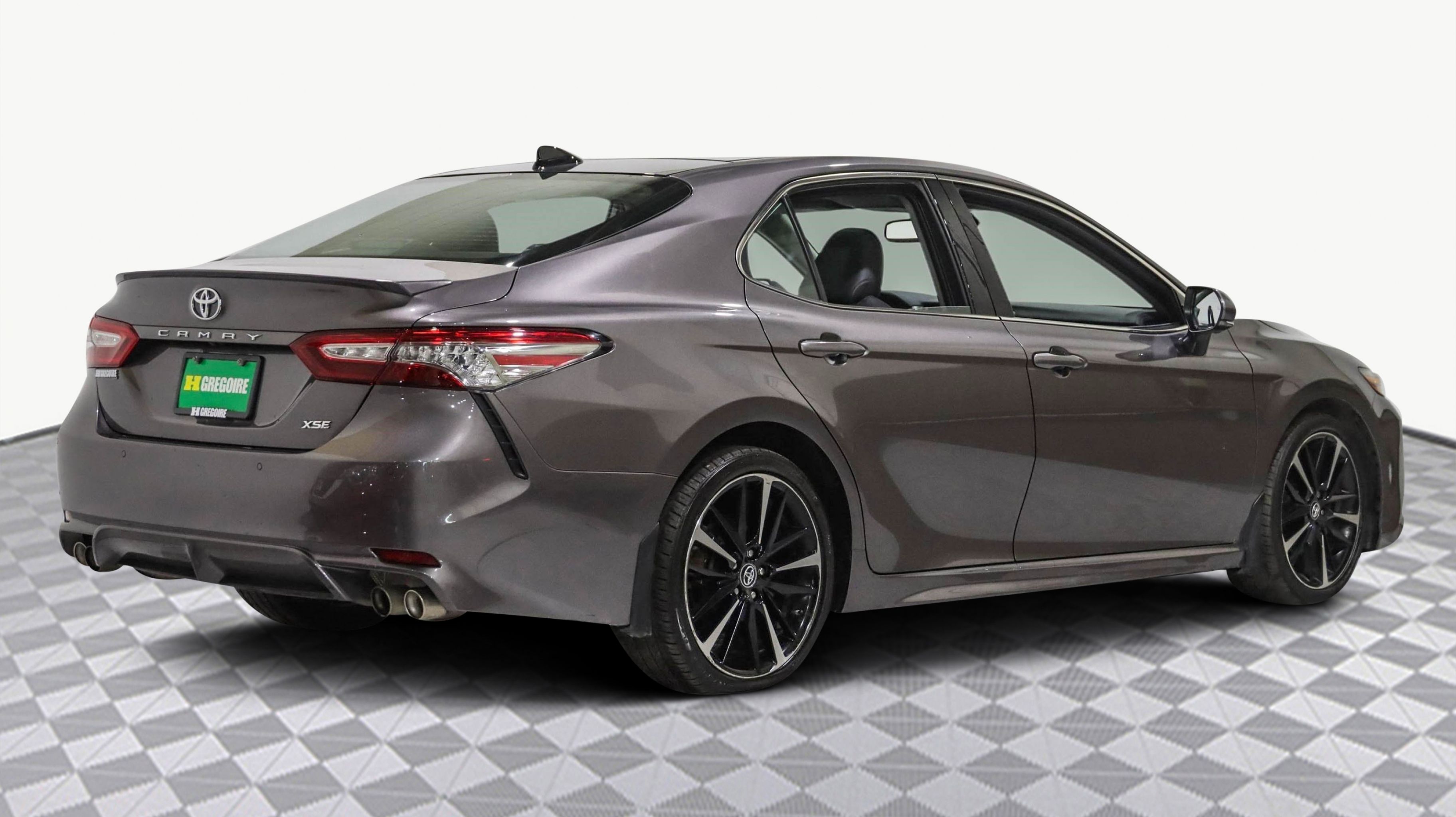 Toyota Camry 2019 XLE AWD AUTO A/C GR ELECT MAGS CUIR TOIT CAMERA BL ...