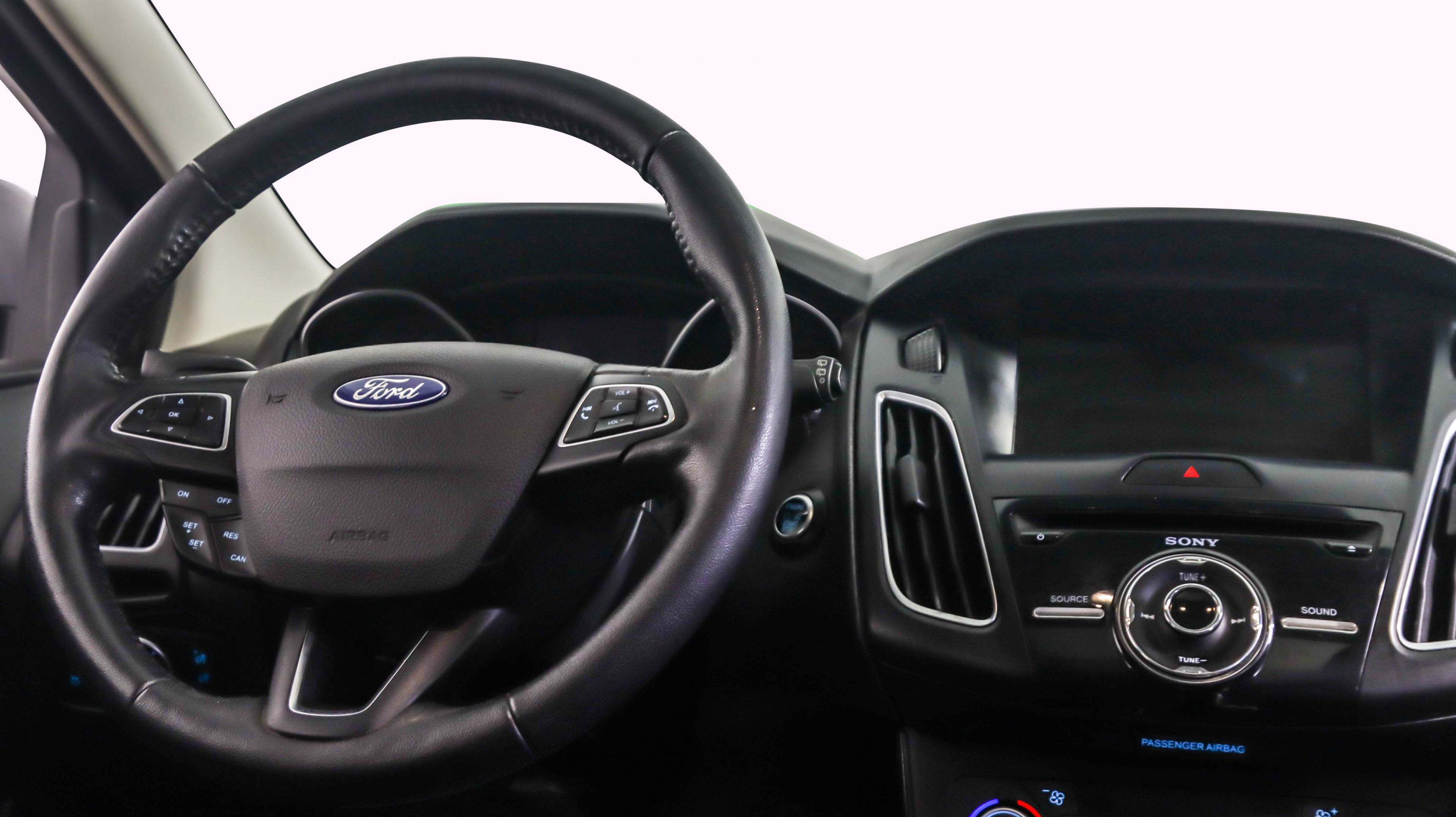 Ford Focus 2018 Titanium MAGS CUIR TOIT SYSTÈME SONY BLUETOOTH usagée ...