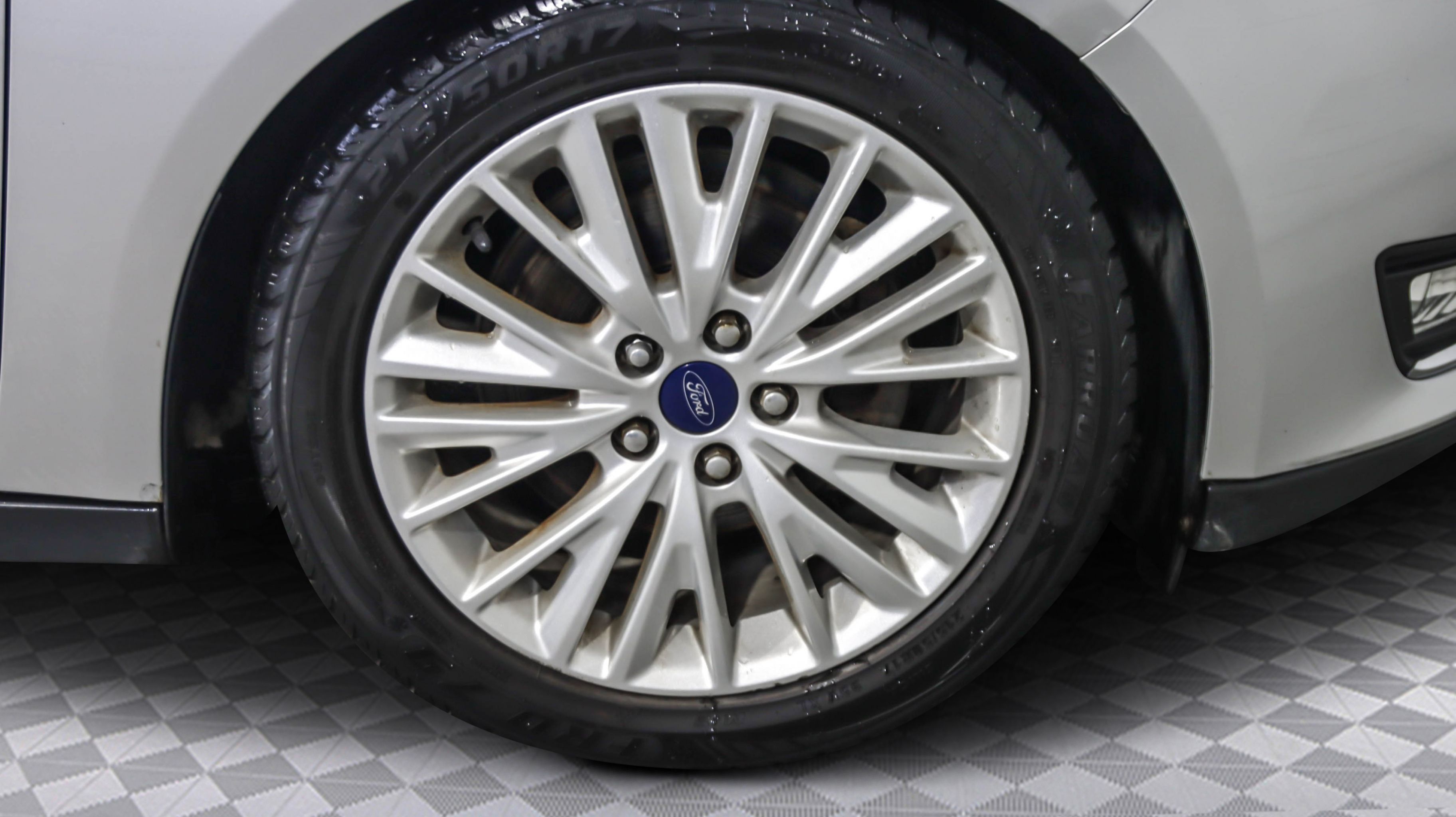 Ford Focus 2018 Titanium MAGS CUIR TOIT SYSTÈME SONY BLUETOOTH usagée ...