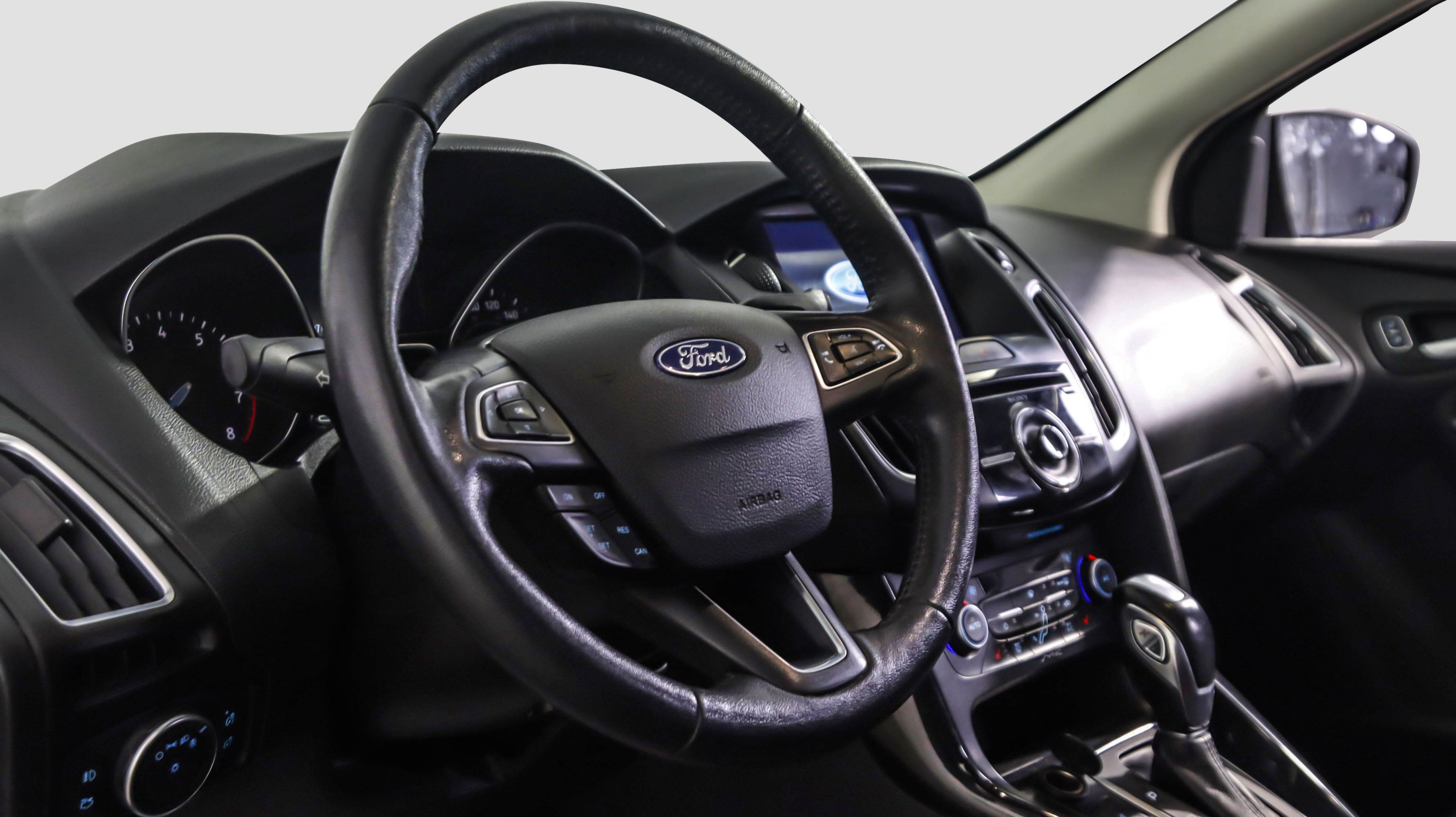 Ford Focus 2018 Titanium MAGS CUIR TOIT SYSTÈME SONY BLUETOOTH usagée ...