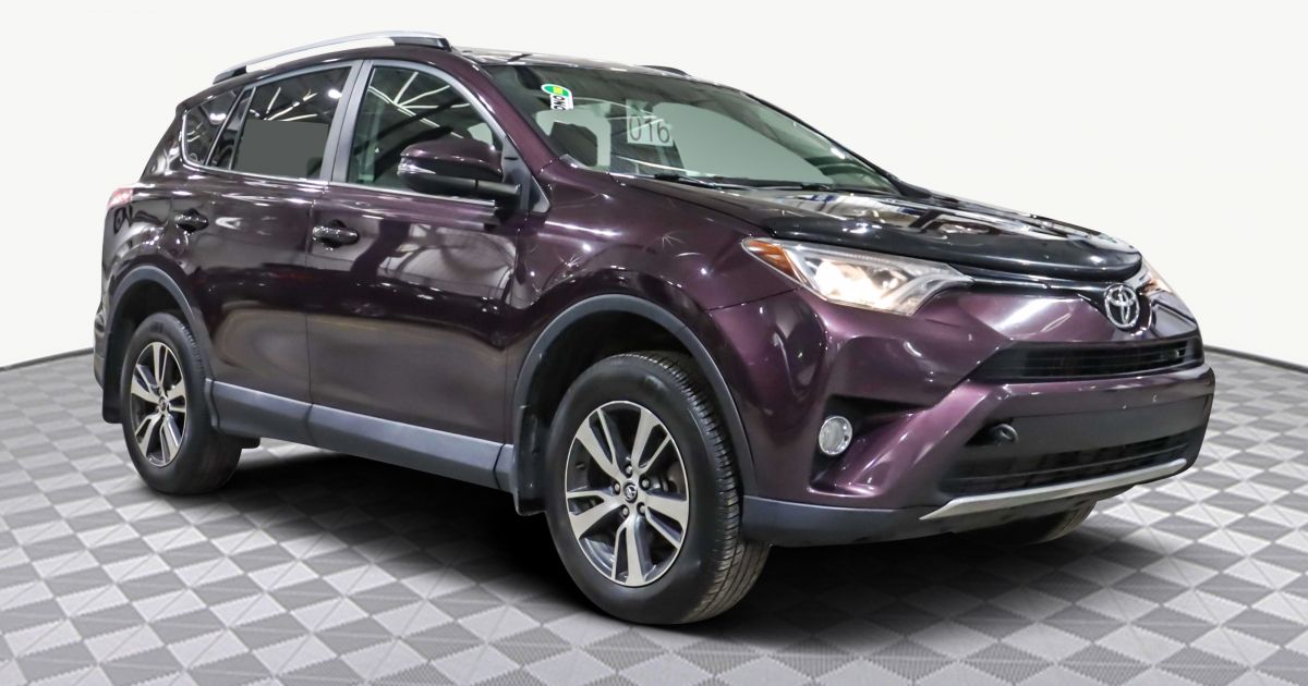 Toyota Rav 4 2016 XLE AWD A/C TOIT MAGS CAM RECULE usagée et d’occasion ...