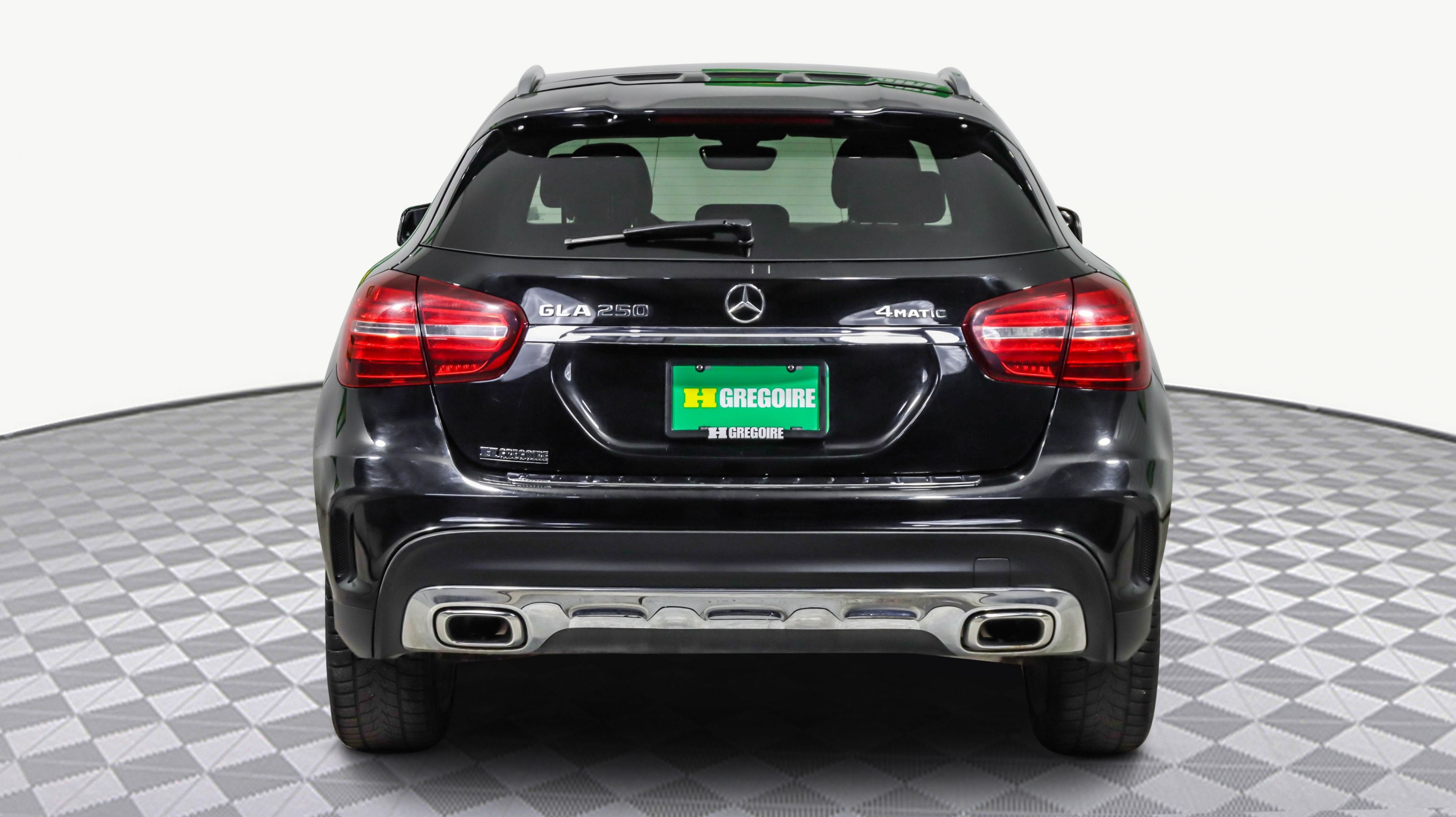 Mercedes Benz GLA 2018 GLA 250 AUTO GR ELECT MAGS NAVY TOIT CAM ...