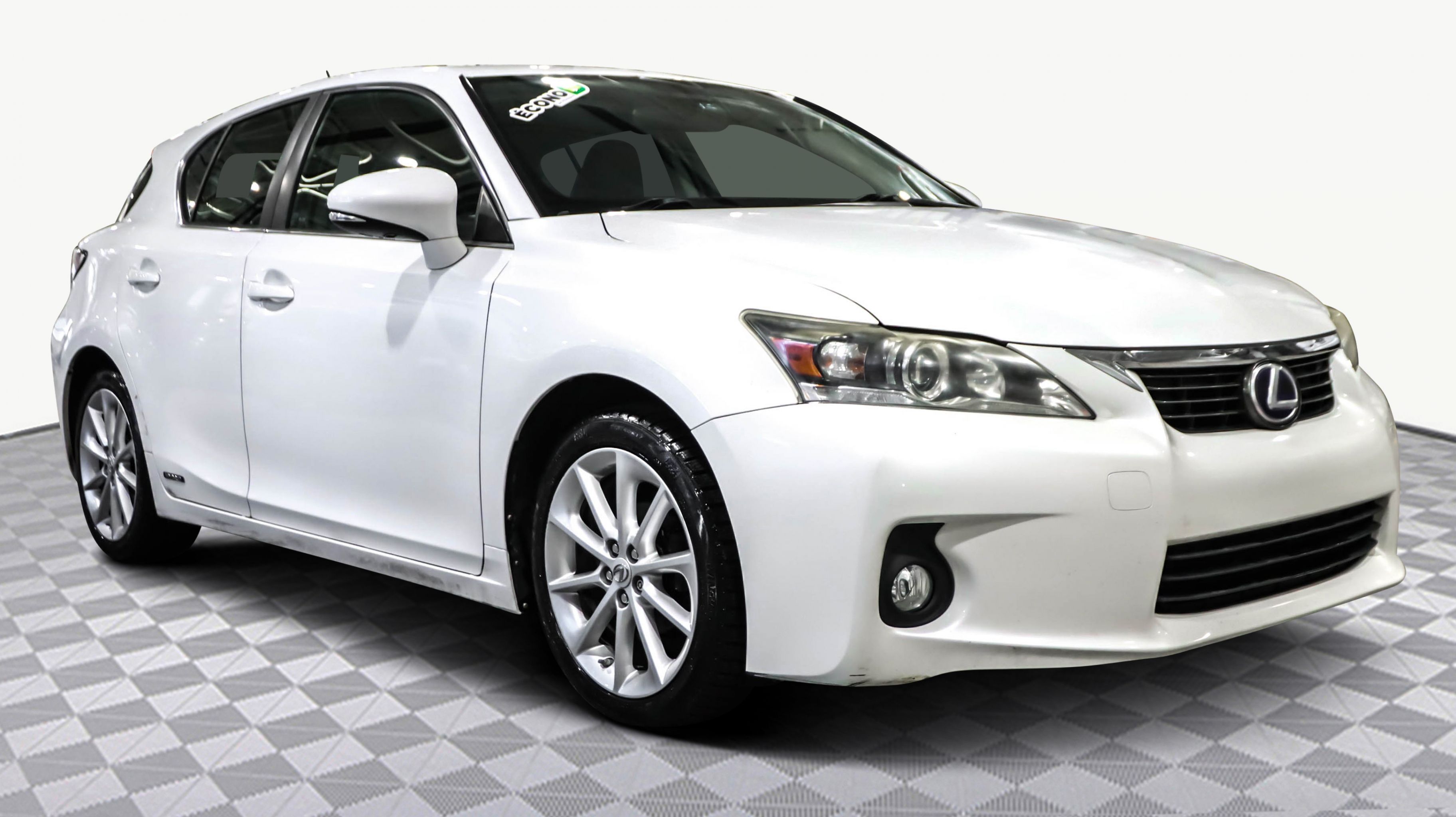 Lexus CT200H 2012 FWD HYBRID GR ÉLEC MAGS CUIR TOIT OUVRANT usagée et d ...