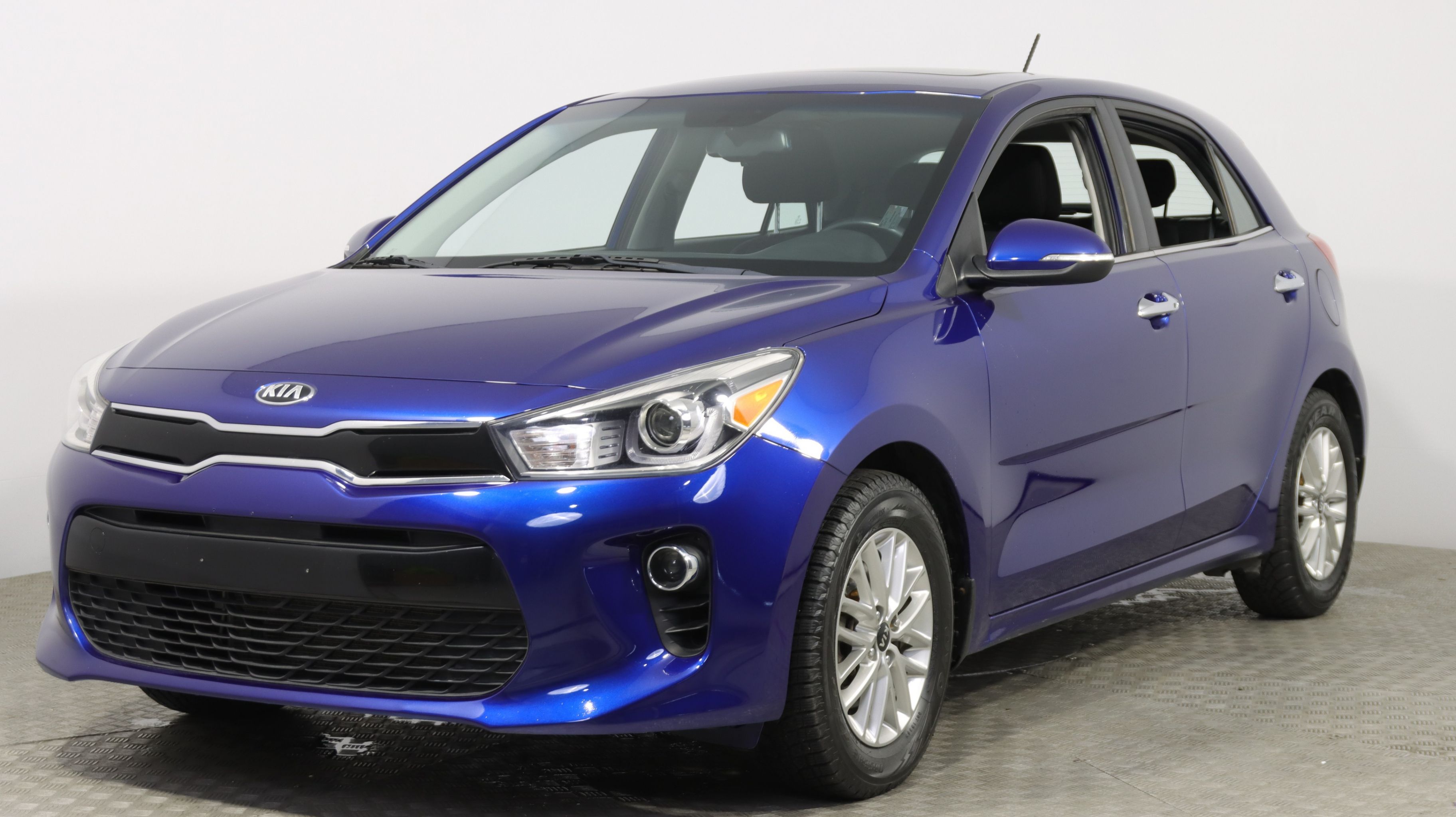 Kia Rio 5 2019 EX AUTO GR ELECT MAGS TOIT CAM RECUL BLUETOOTH usagée et ...