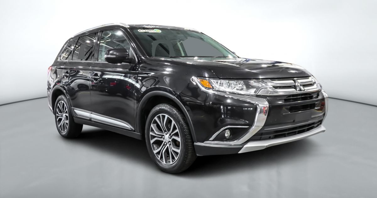 Used 2016 Mitsubishi Outlander SE AWD MAGS TOIT BLUETOOTH for sale at ...