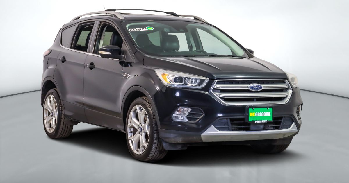Ford Escape 2017 Titanium AWD MAGS CUIR TOIT PANO NAV CAMÉRA usagée et ...