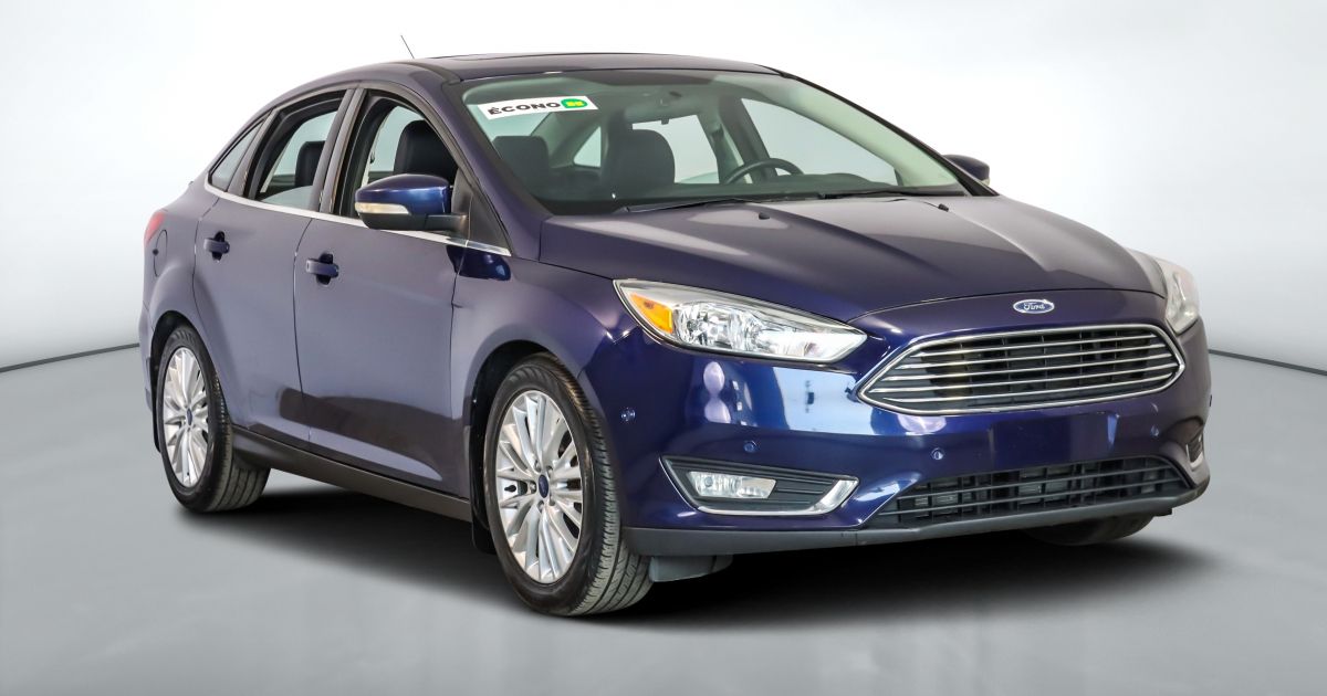 Ford Focus 2016 Titanium MAGS CUIR TOIT NAV BLUETOOTH CAMÉRA usagée et ...