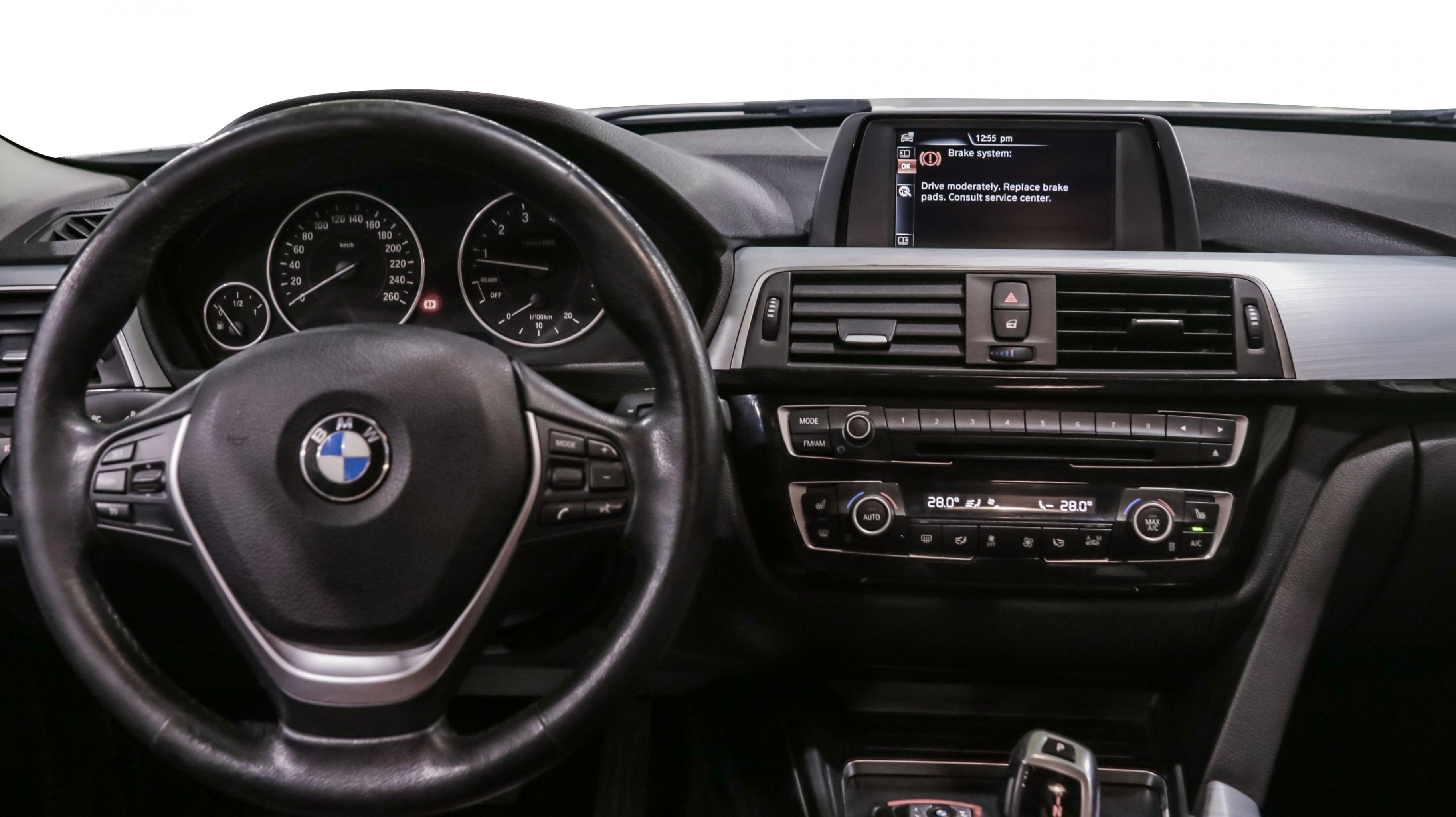 BMW 320I 2016 320i xDrive CUIR TOIT GR ÉLEC A/C BLUETOOTH MAGS usagée ...