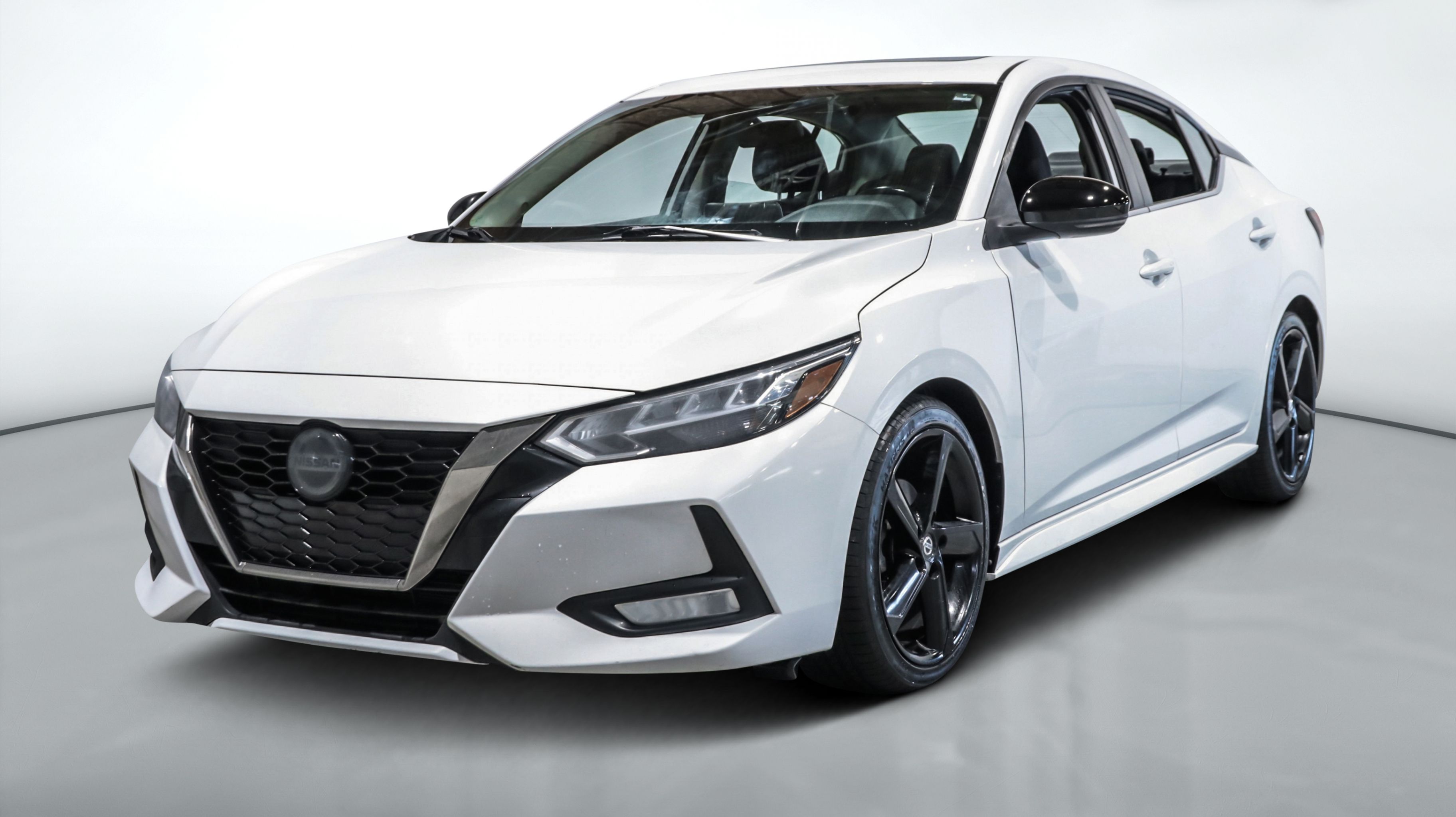Nissan Sentra 2021 SR AUTO AC TOIT GR ELEC MAGS CAM RECUL BLUETOOTH ...