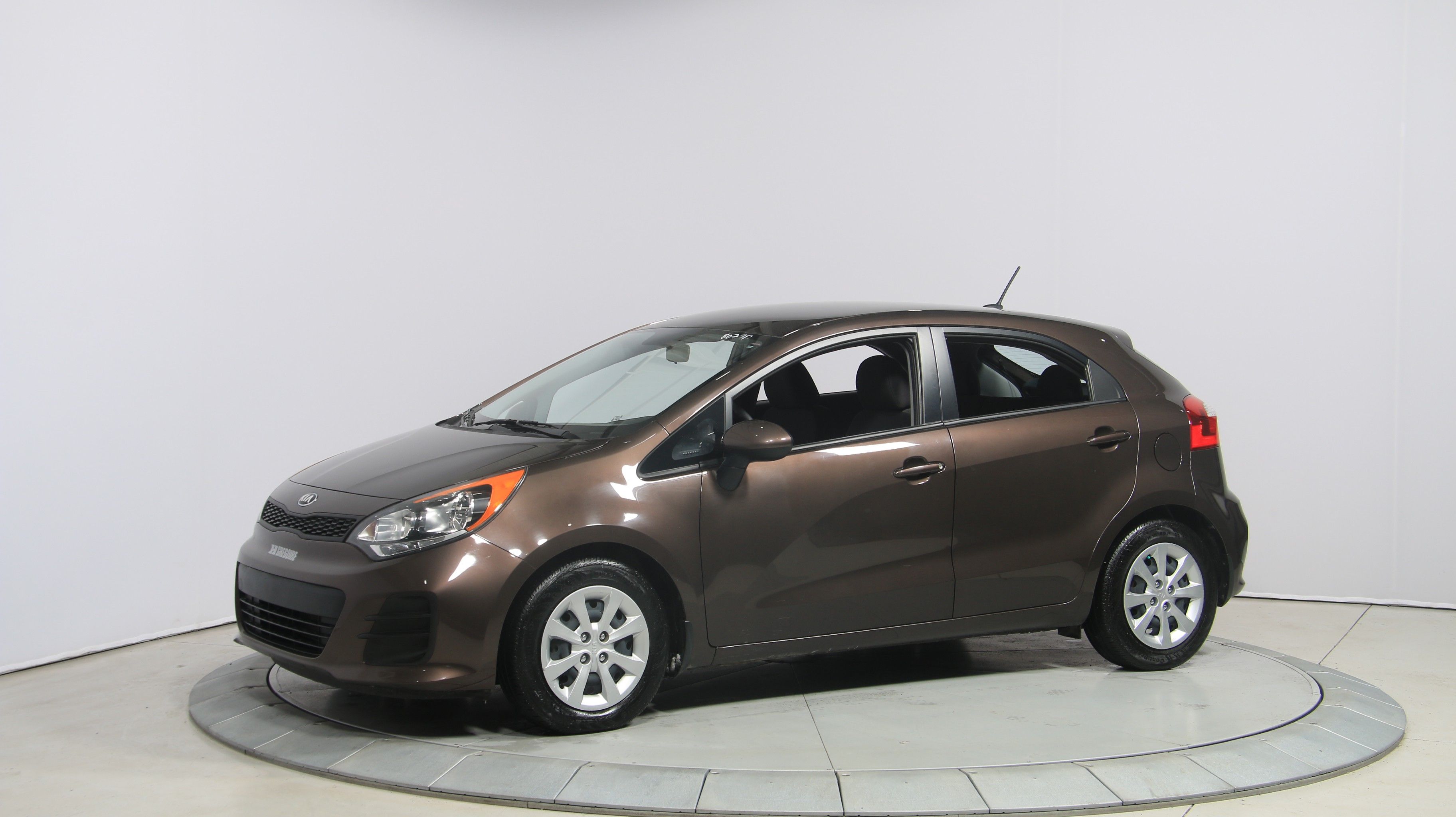 Kia Rio 5 2016 LX+ AUTO A/C GR ELECT BLUETHOOT usagée et d’occasion à ...