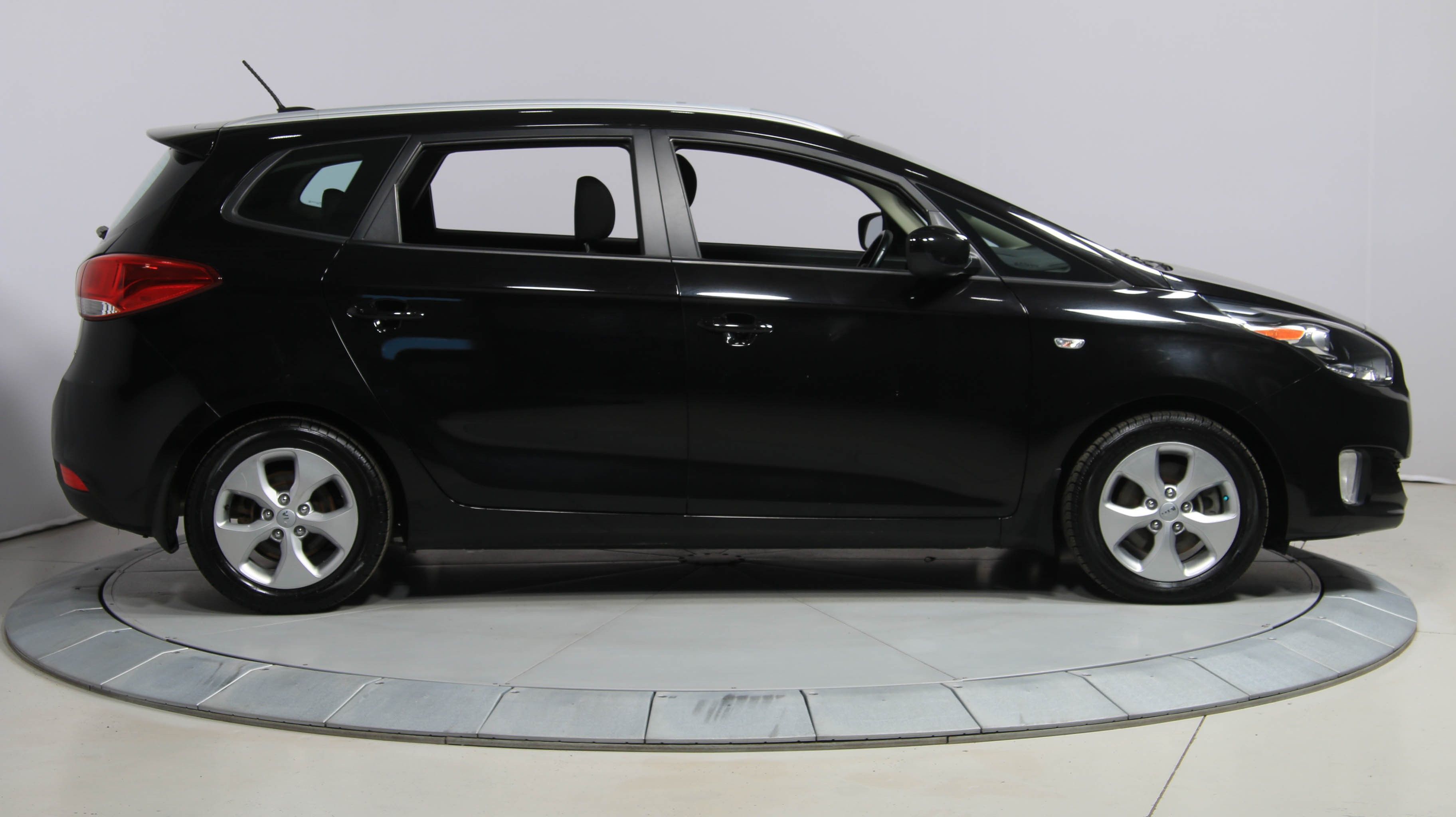 Kia Rondo 2014 LX AUTO A/C GR ELECT MAGS BLUETOOTH usagée et d’occasion ...