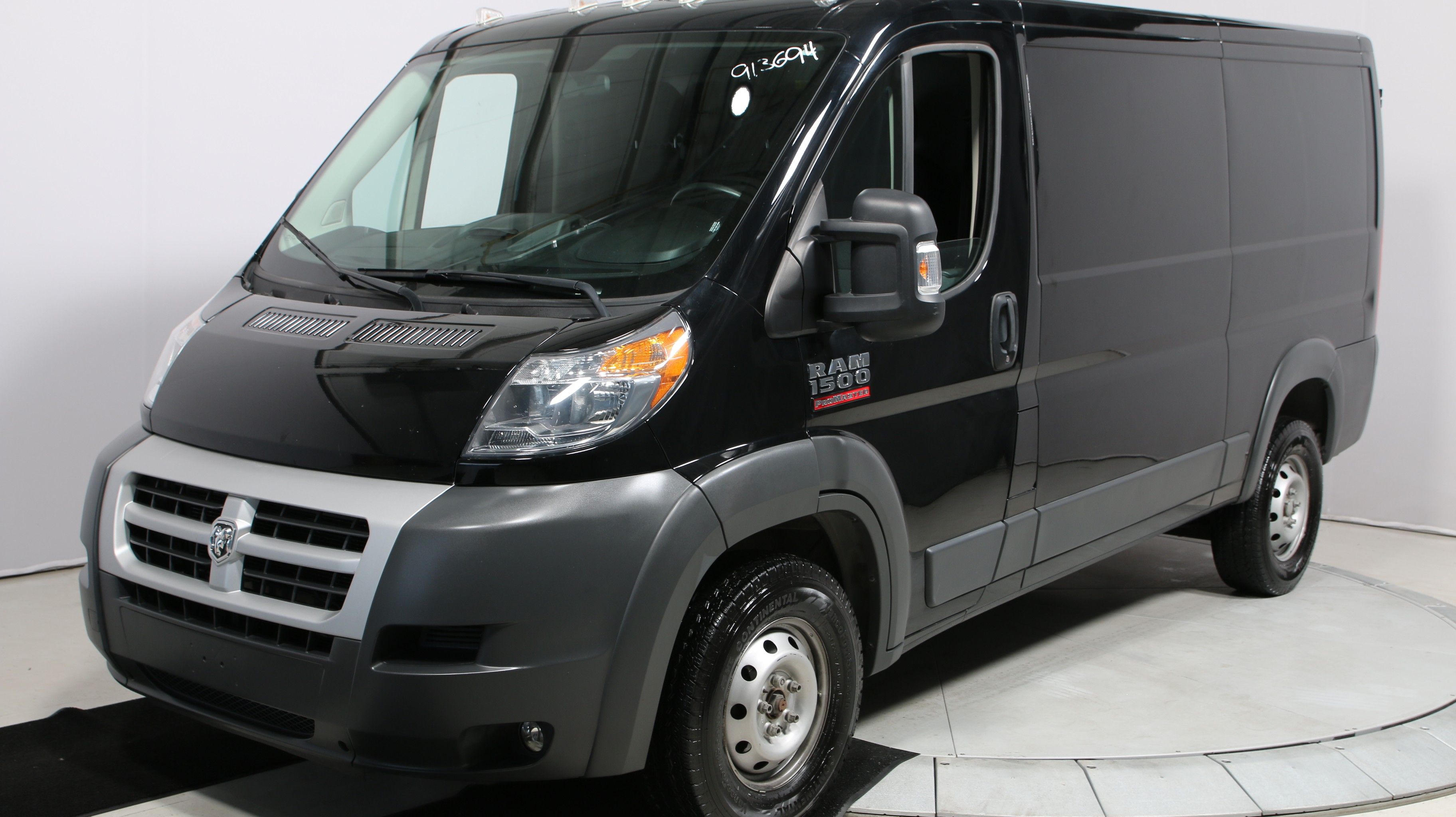 Ram Promaster 2015 1500 PROMASTER 136" WB usagée et d’occasion à vendre ...