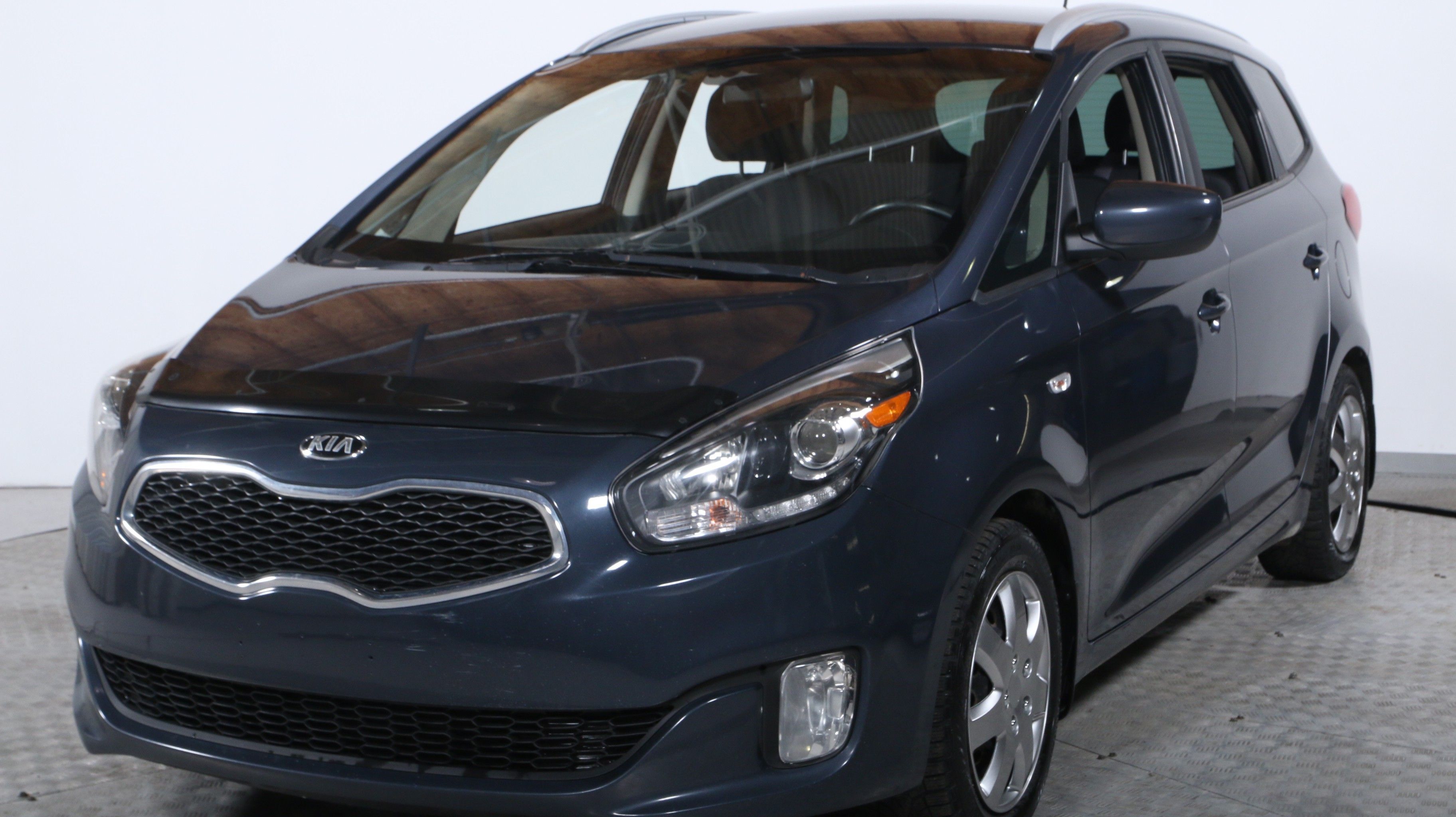 Kia Rondo 2014 LX AUTO A/C BLUETOOTH GR ELECT usagée et d’occasion à ...