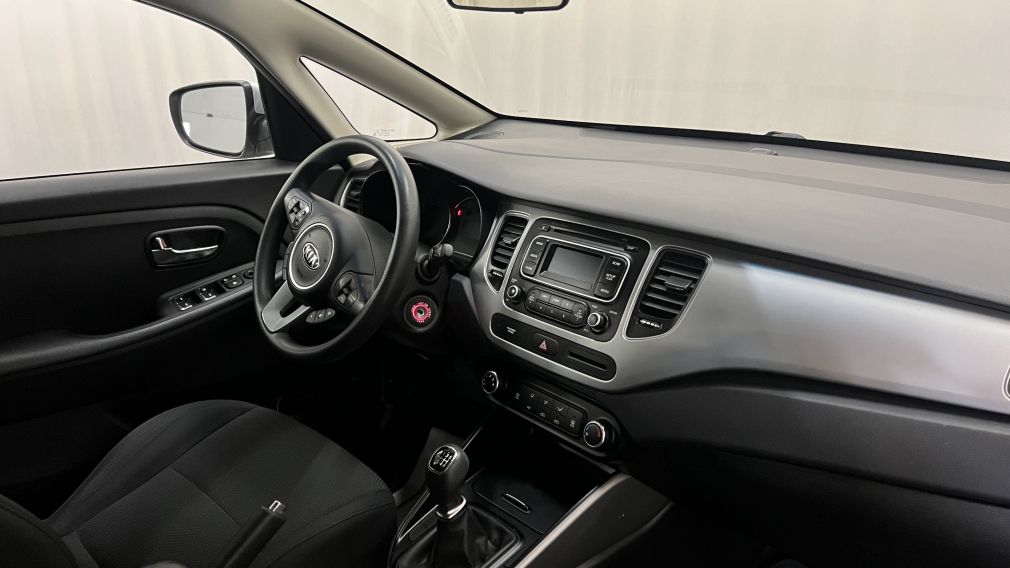 Kia Rondo 2016 LX, Manuelle, A/C usagée et d’occasion à vendre chez ...