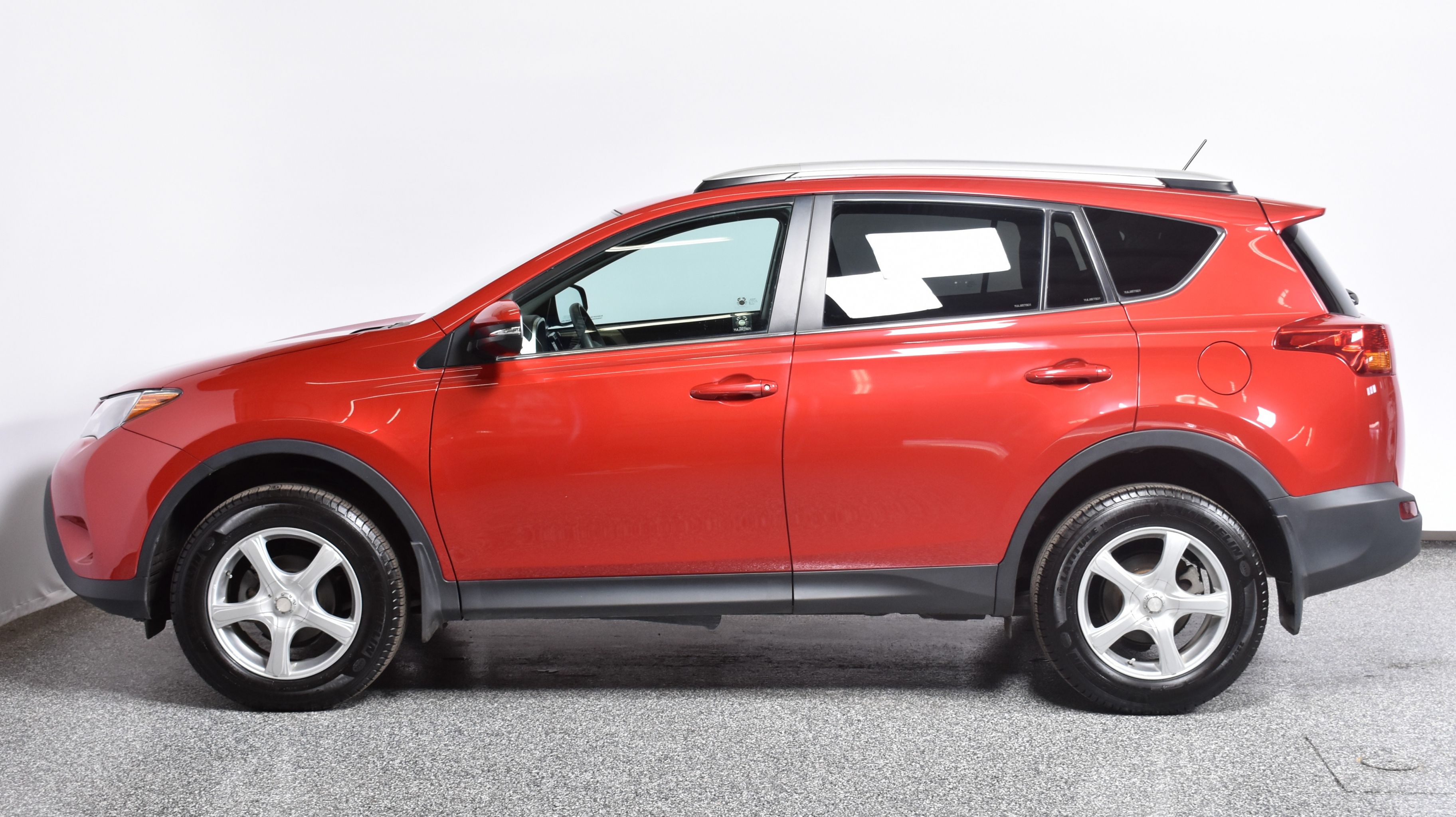 Toyota Rav 4 2015 LE usagée et d’occasion à vendre chez HGregoire