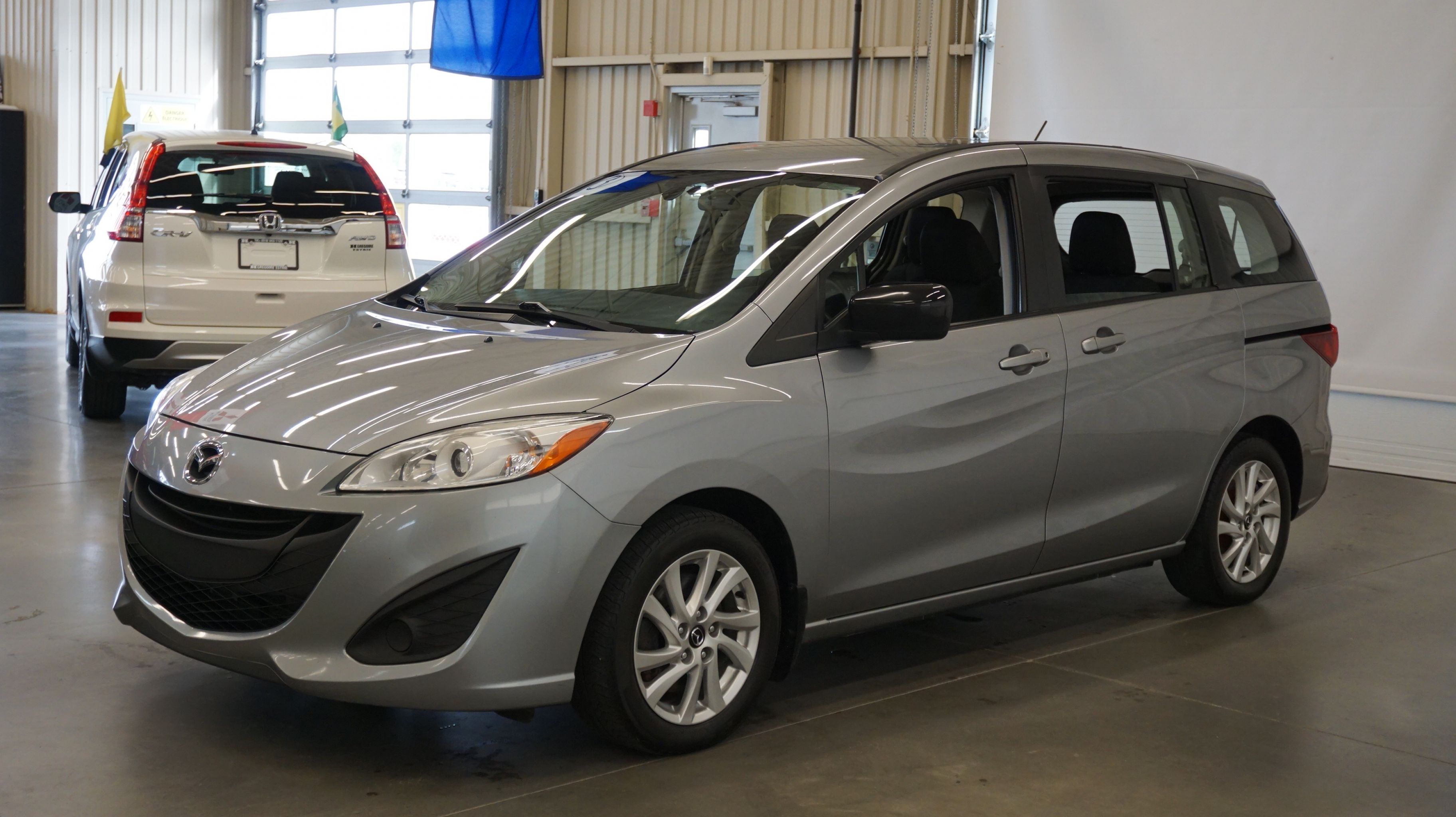 Mazda 5 2014 GS (a/c-gr. électrique) usagée et d’occasion à vendre chez ...