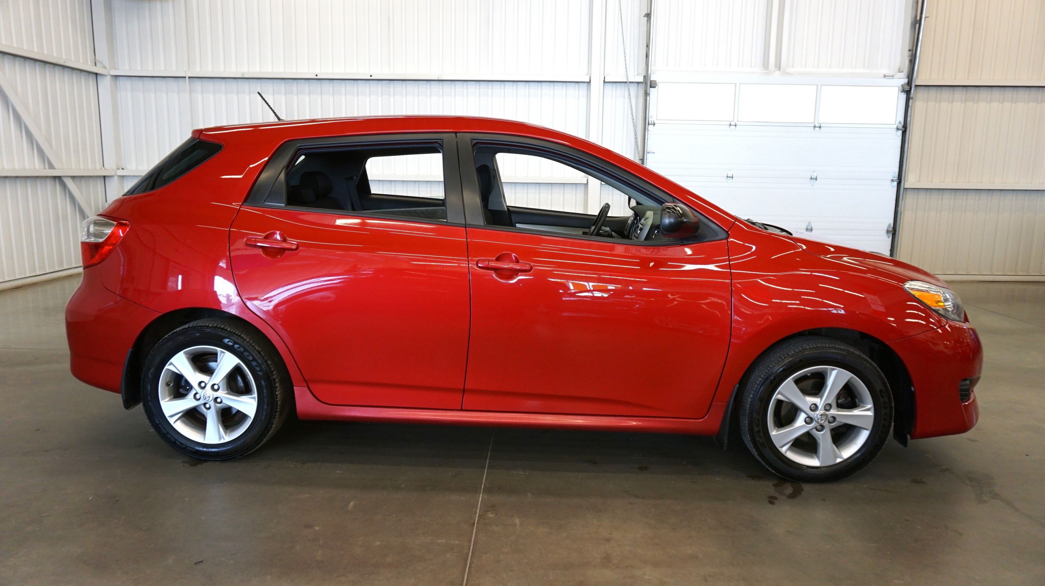 Toyota Matrix 2013 Touring (a/c-gr. électrique-toit ouvrant) usagée et ...