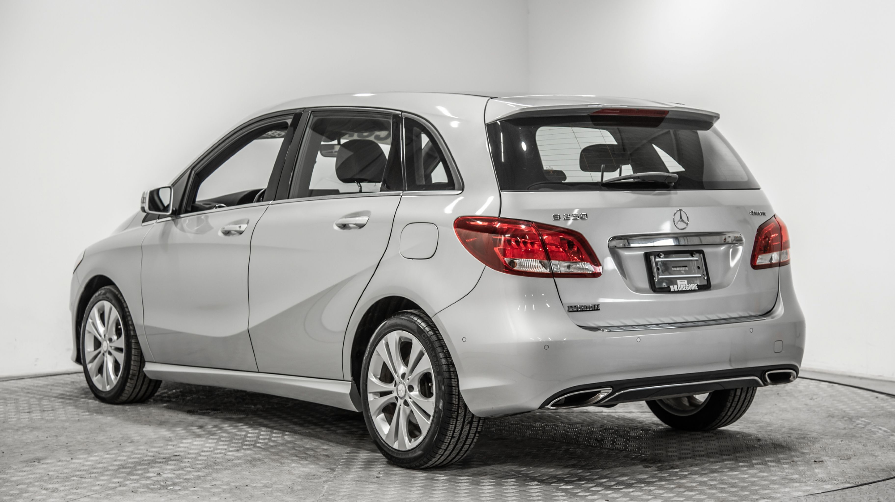 Mercedes Benz B250 2015 4dr HB B 250 Sports Tourer 4MATIC CUIR TOIT ...