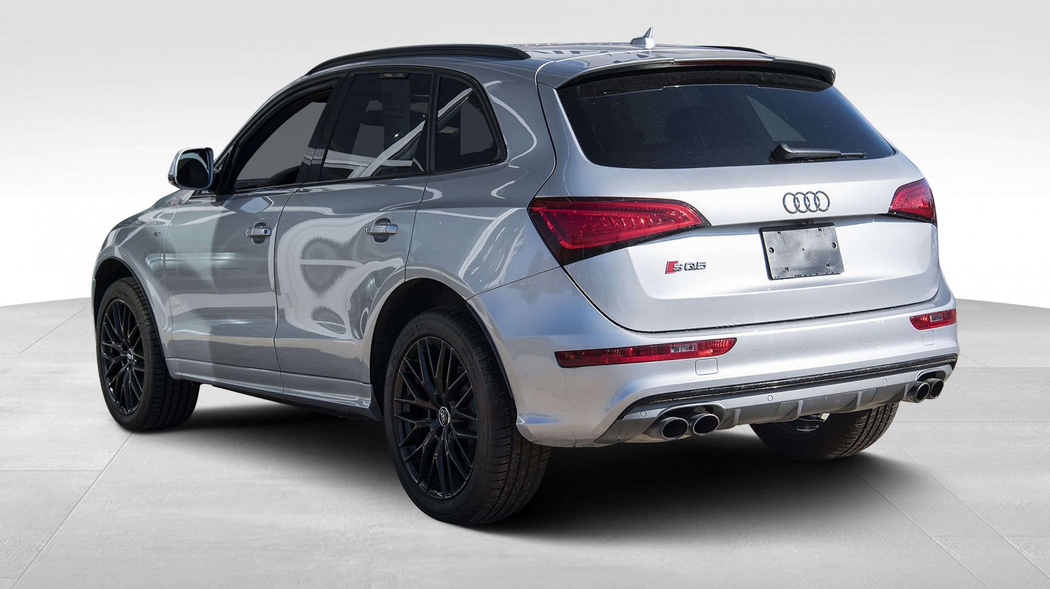 Audi SQ5 2016 3.0T Technik, AWD, CUIR, TOIT, GPS, MAGS NOIR, AUB usagée ...