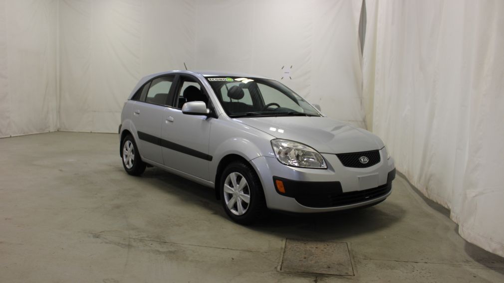 Kia Rio 2006 Rio5 EX Hatchback A/C Gr-Électrique Lecteur CD usagée et d ...