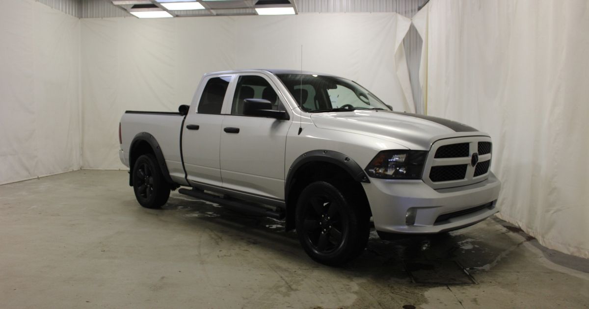 Dodge Ram 2018 Express Quad-Cab 4x4 Mags Caméra Bluetooth usagée et d ...