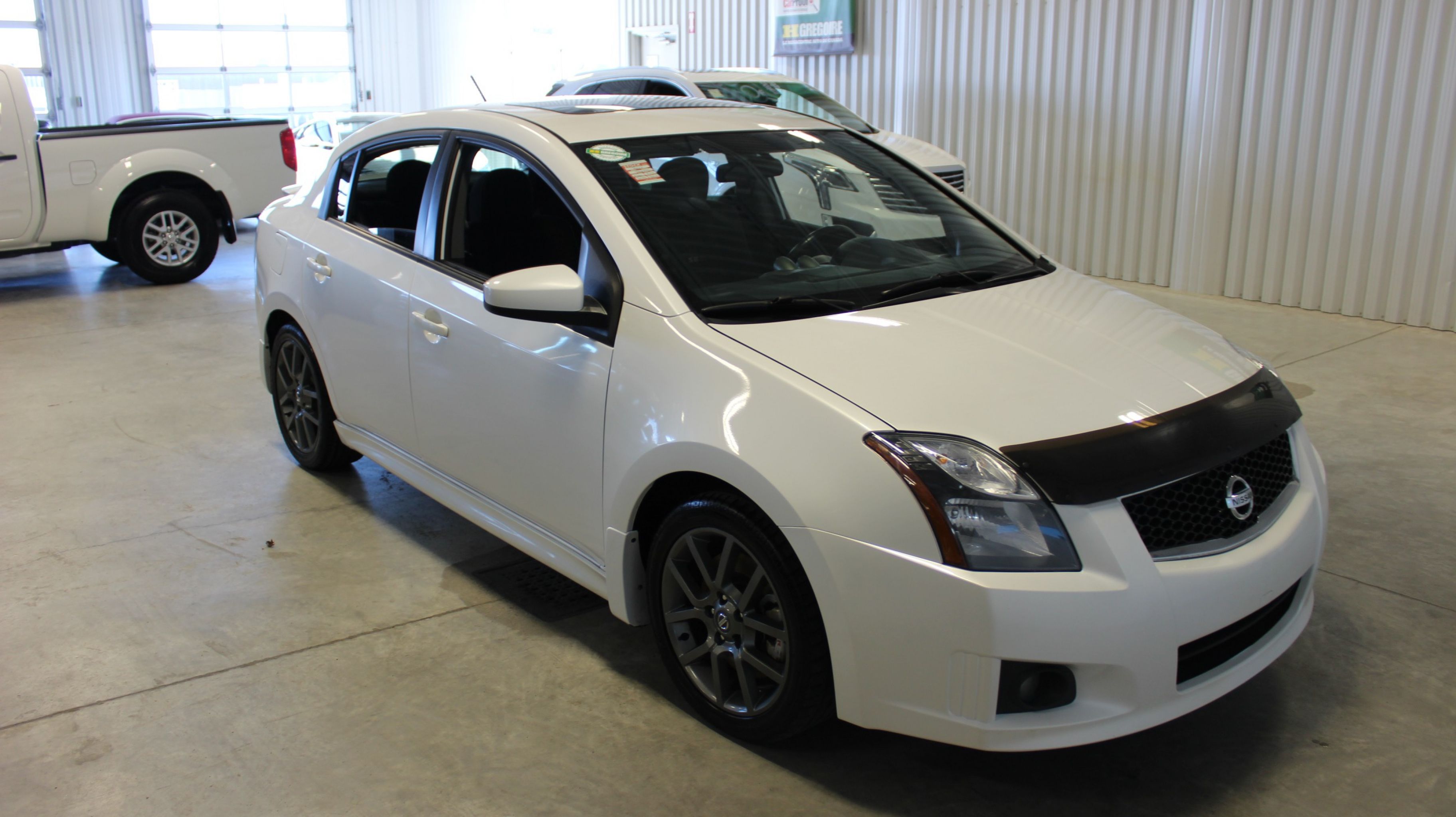 Nissan Sentra 2012 SE-R Spec-V Mags Toit Ouvrant-Navigation-Caméra ...