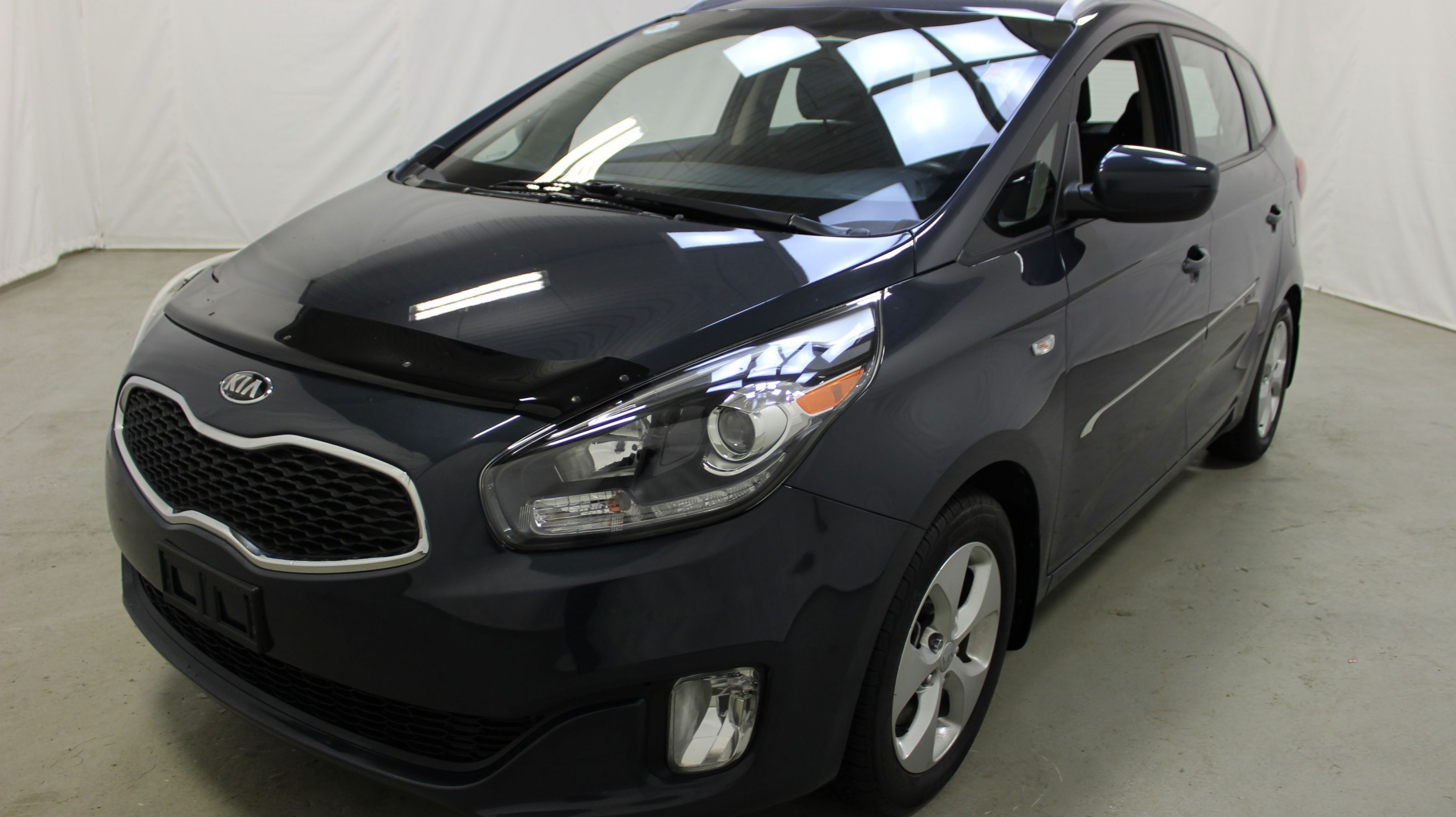 Kia Rondo 2014 LX Hatchback A/C Gr-Électrique Mags usagée et d’occasion ...