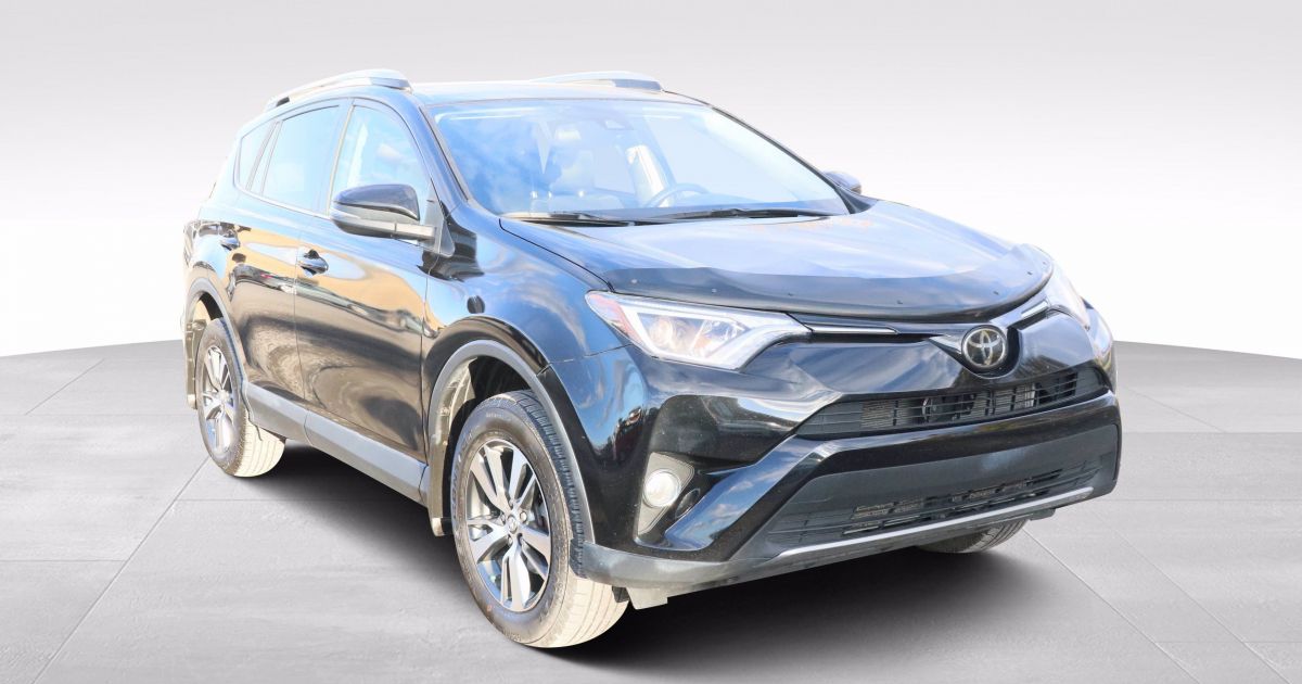 Toyota Rav 4 2018 XLE - BANCS ÉLECTRIQUES - TOIT OUVRANT - HAYON ÉLE ...