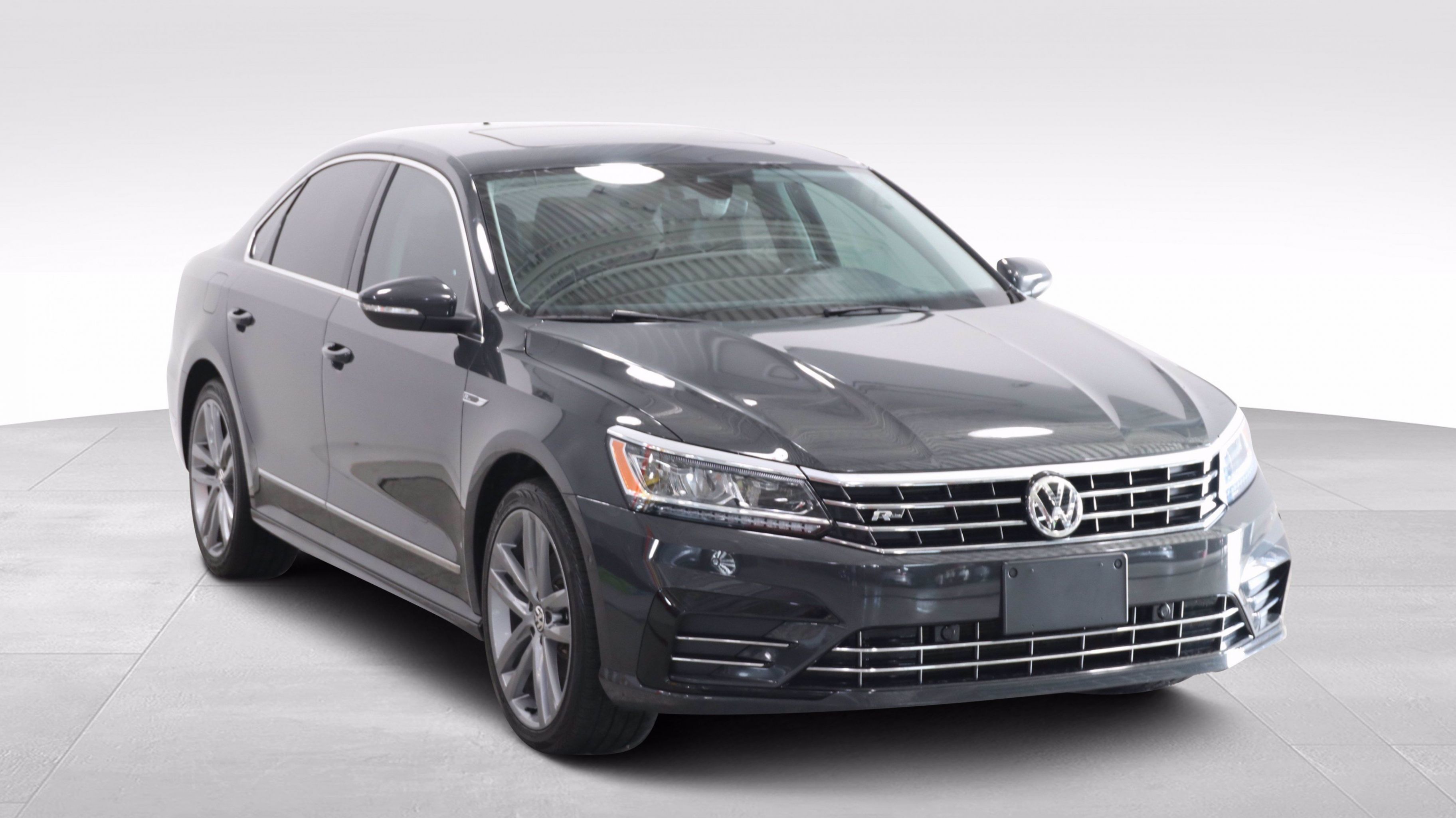 Volkswagen Passat 2017 HIGHLINE R LINE AUTO A/C GR ÉLECT CUIR TOIT MAGS ...